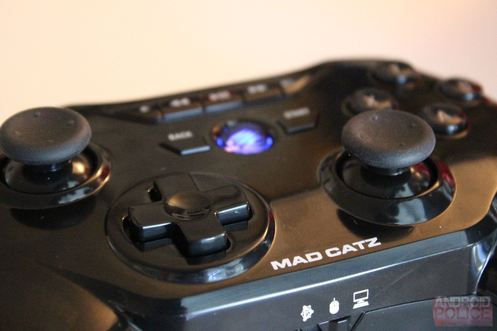 Mad Catz C.T.R.L.R. Review: MOJO's Kick Ass Controller Comes To All ...