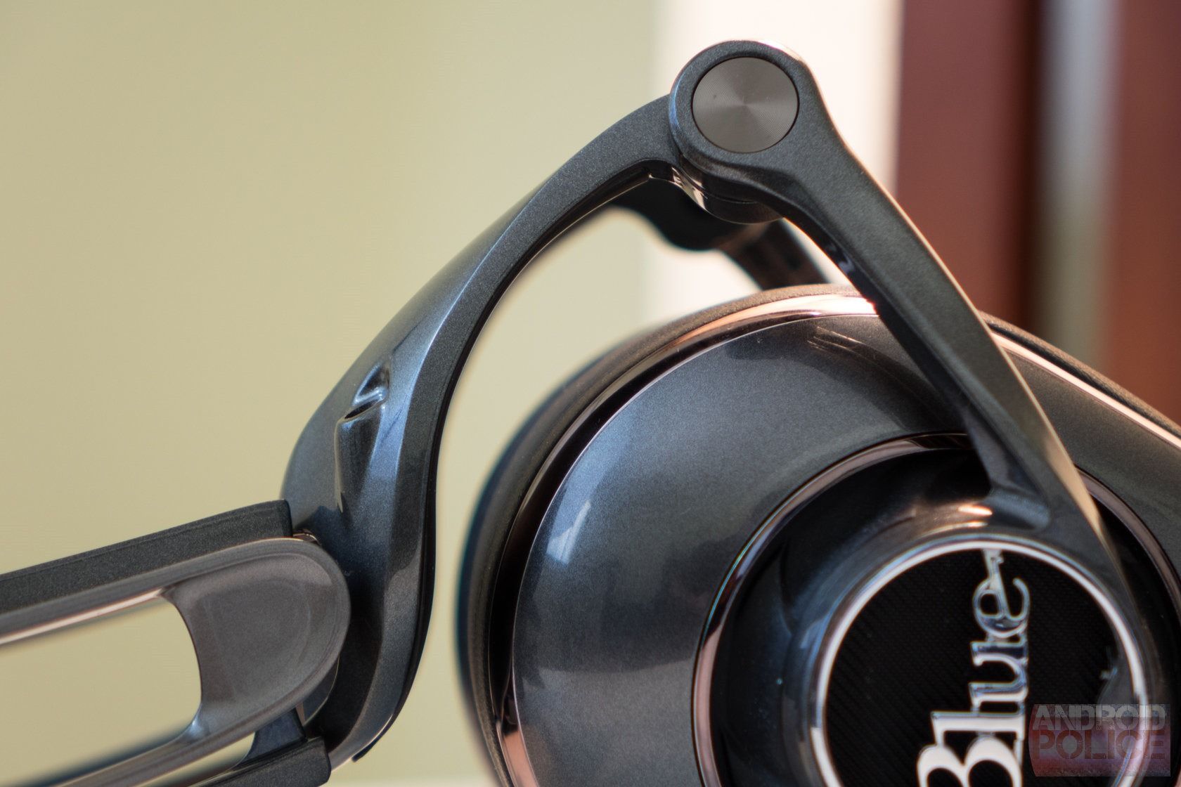 Blue Mo-Fi Headphones Review: The Mobile Audiophile's Headphone, Reimagined