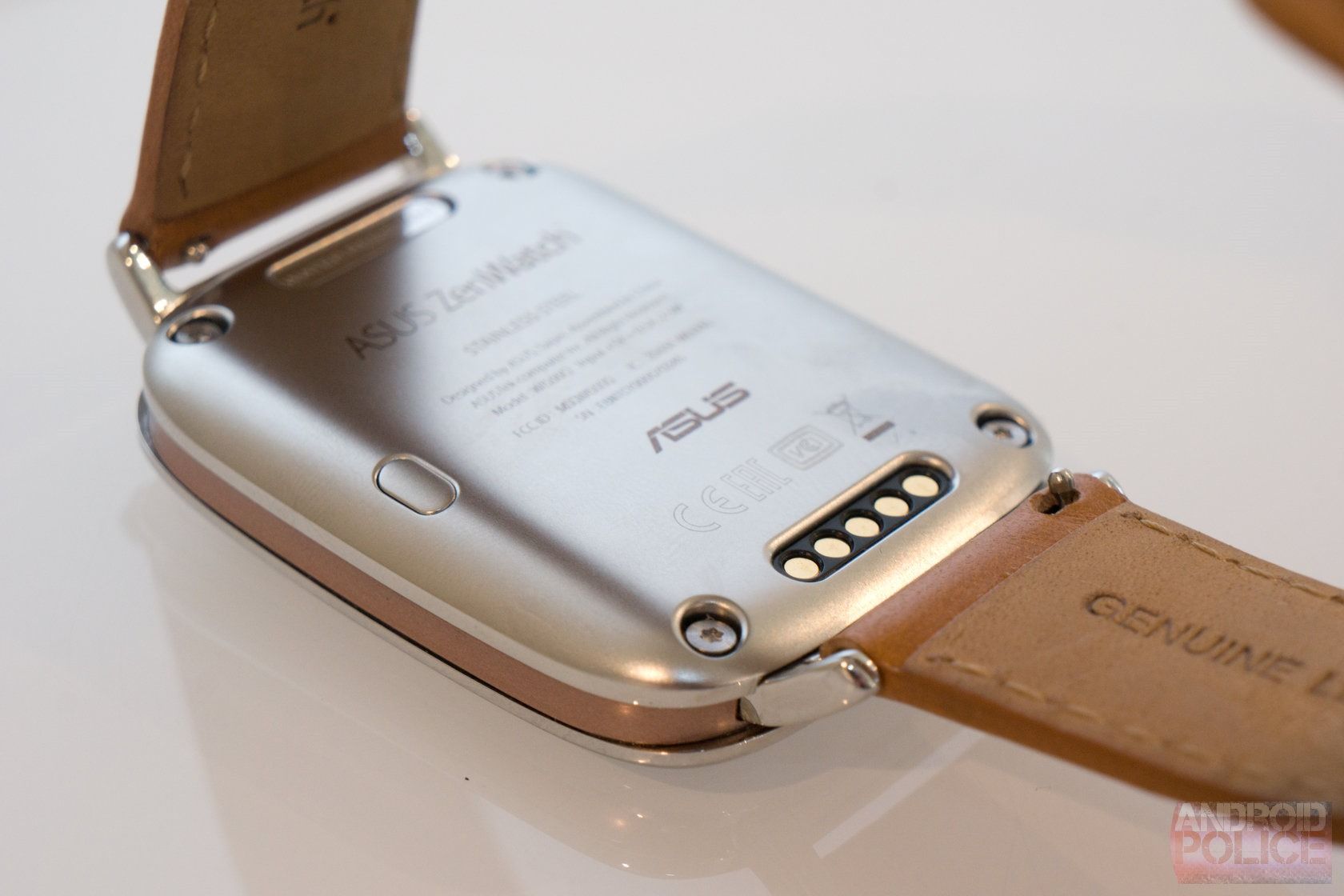 Hands On With The ASUS ZenWatch: The Best Square Android Wear Watch Yet