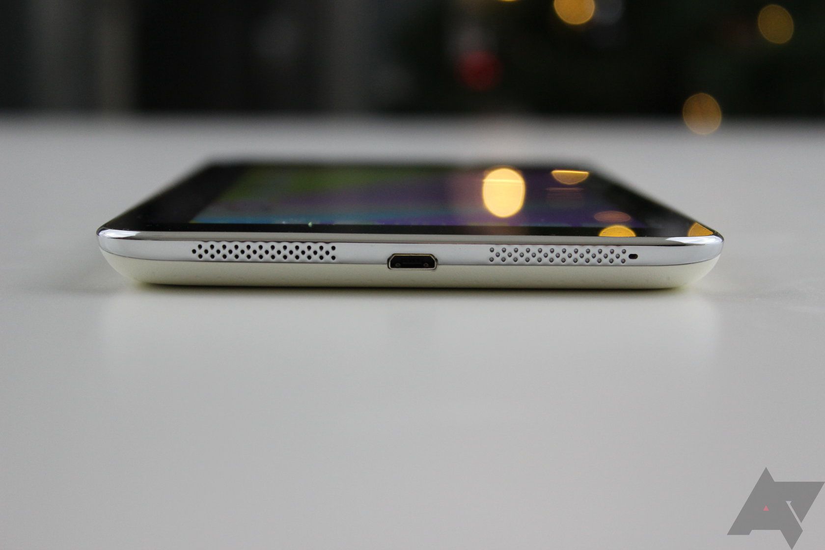 Hands-On With The Blu Studio 7.0: Yep, This Is A 7-Inch Phone