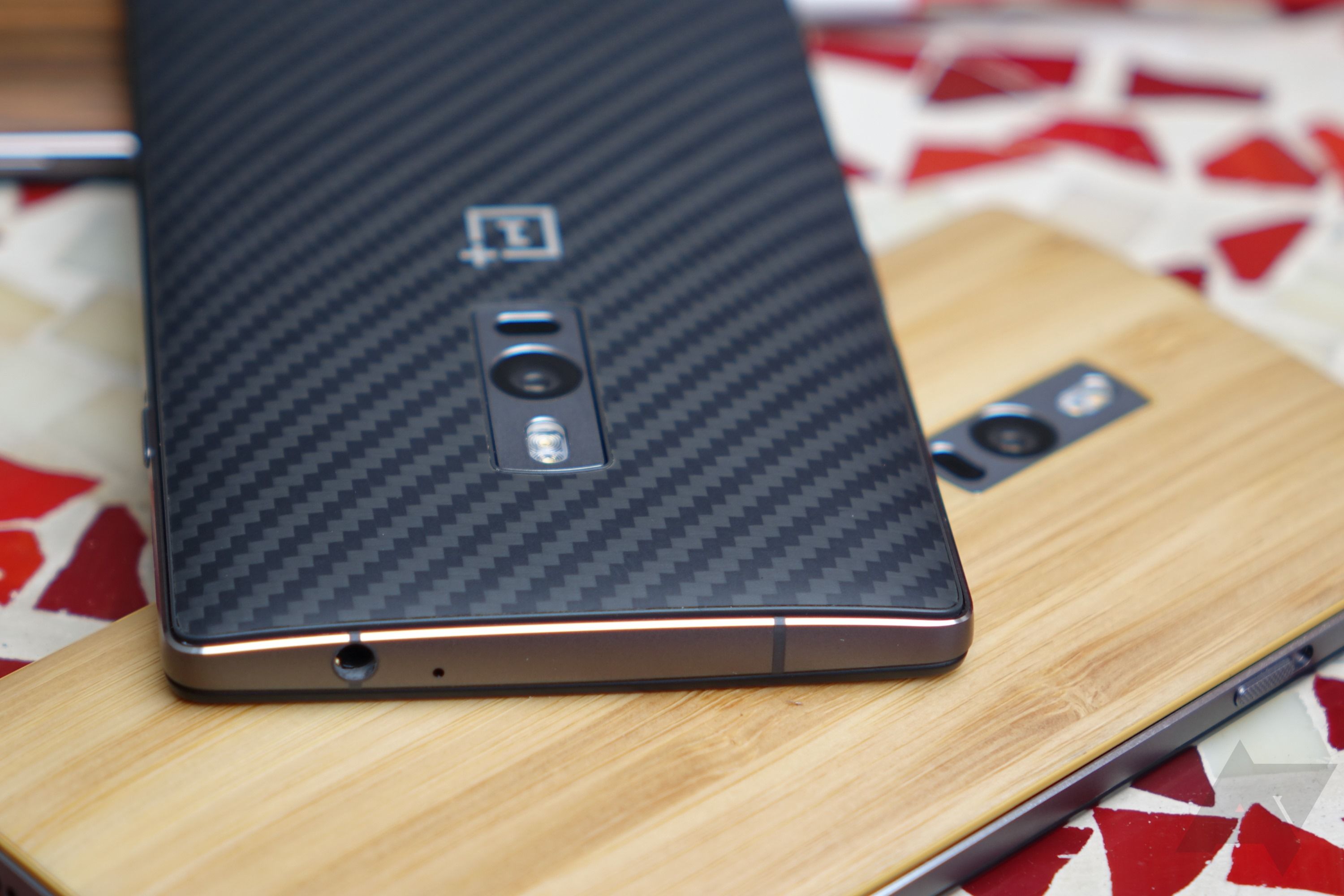 Hands-On With The OnePlus 2: Wood, Fingerprints, And Mute Switches