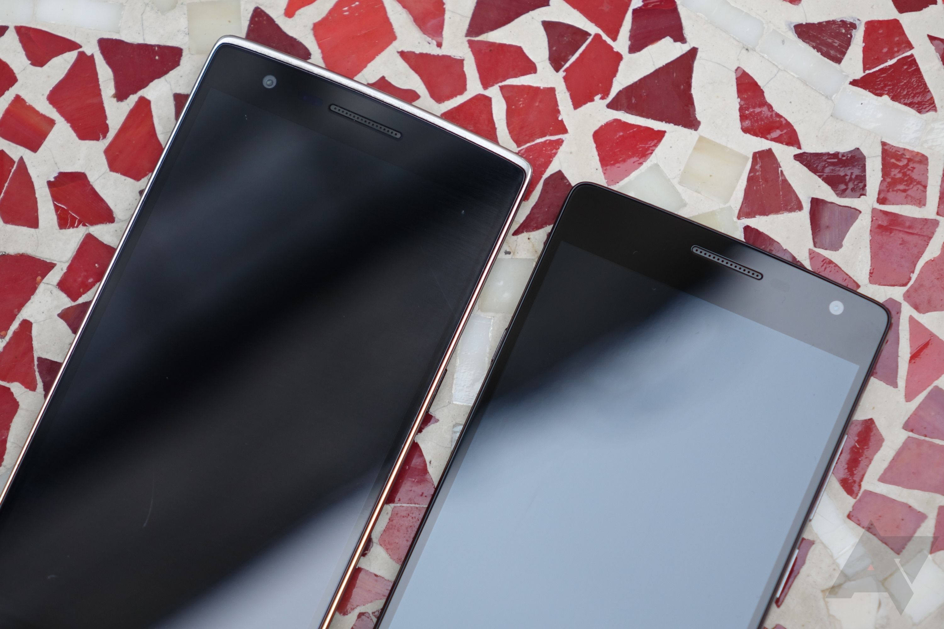 Hands-On With The OnePlus 2: Wood, Fingerprints, And Mute Switches