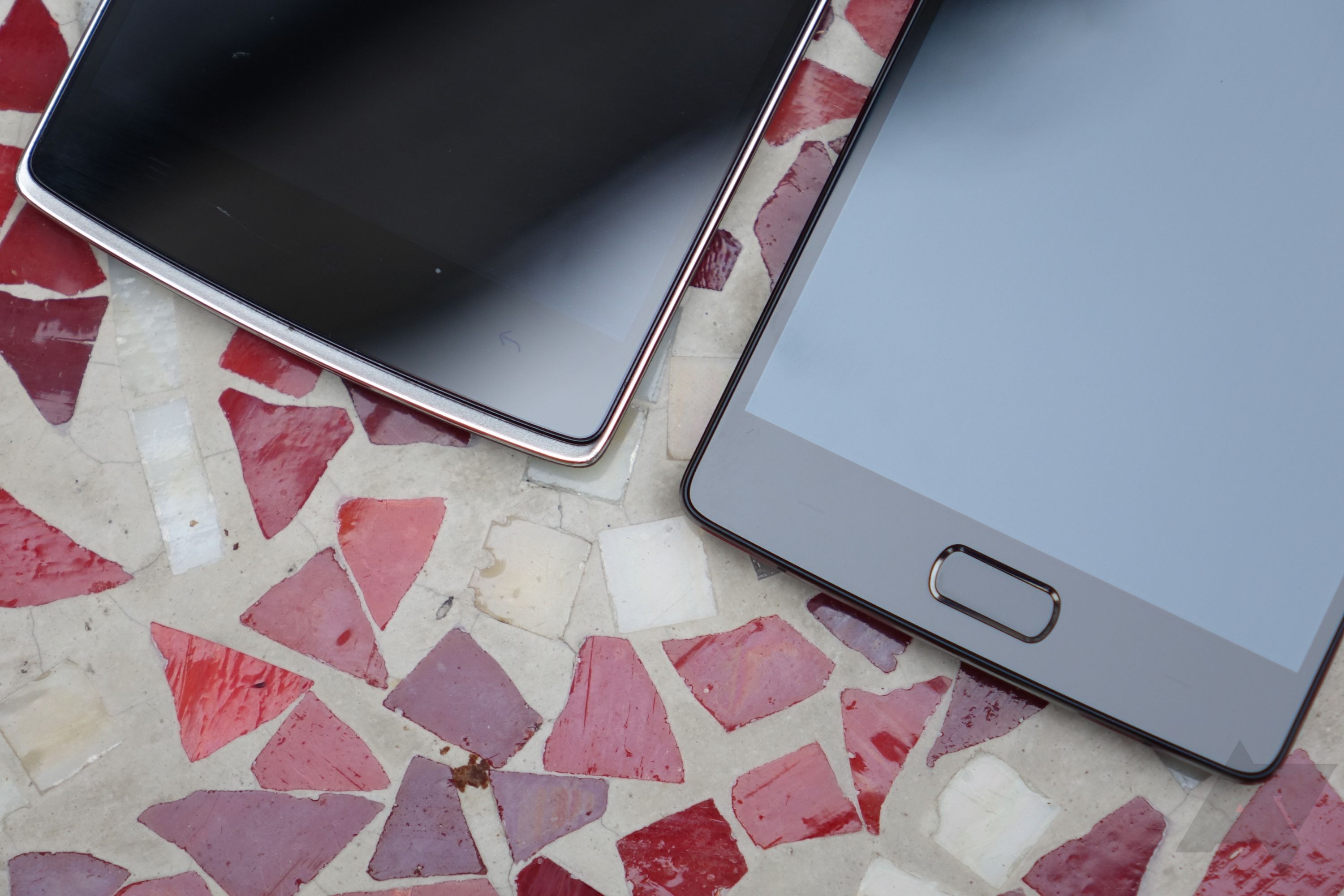 Hands-On With The OnePlus 2: Wood, Fingerprints, And Mute Switches