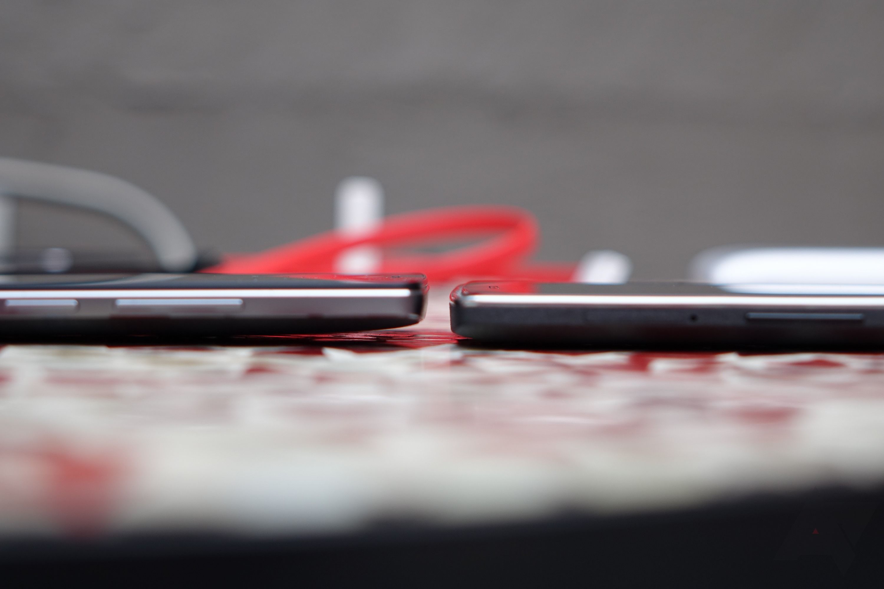 Hands-On With The OnePlus 2: Wood, Fingerprints, And Mute Switches