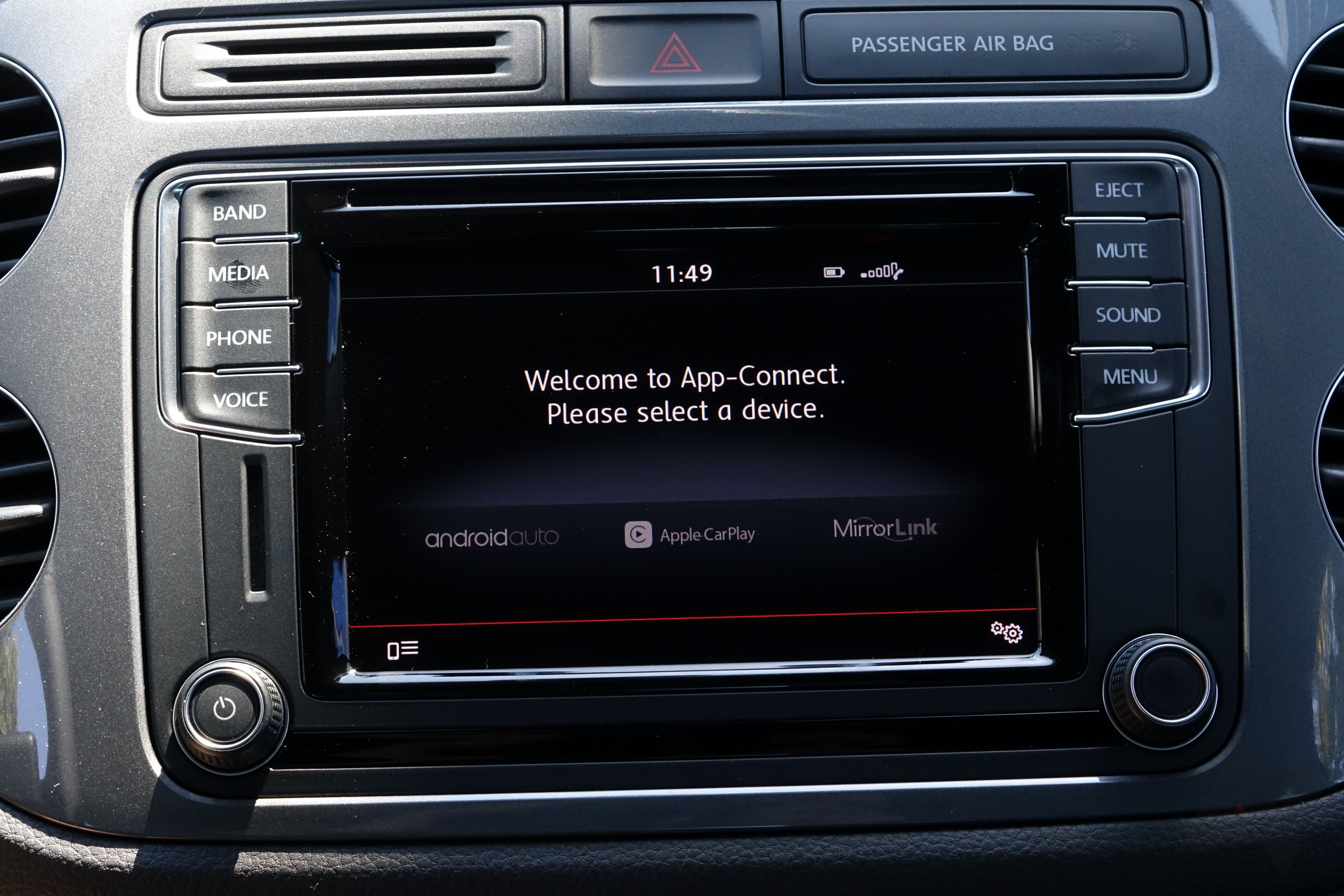 [Hands-On] Volkswagen Officially Unveils Android Auto On Upcoming 2016 ...