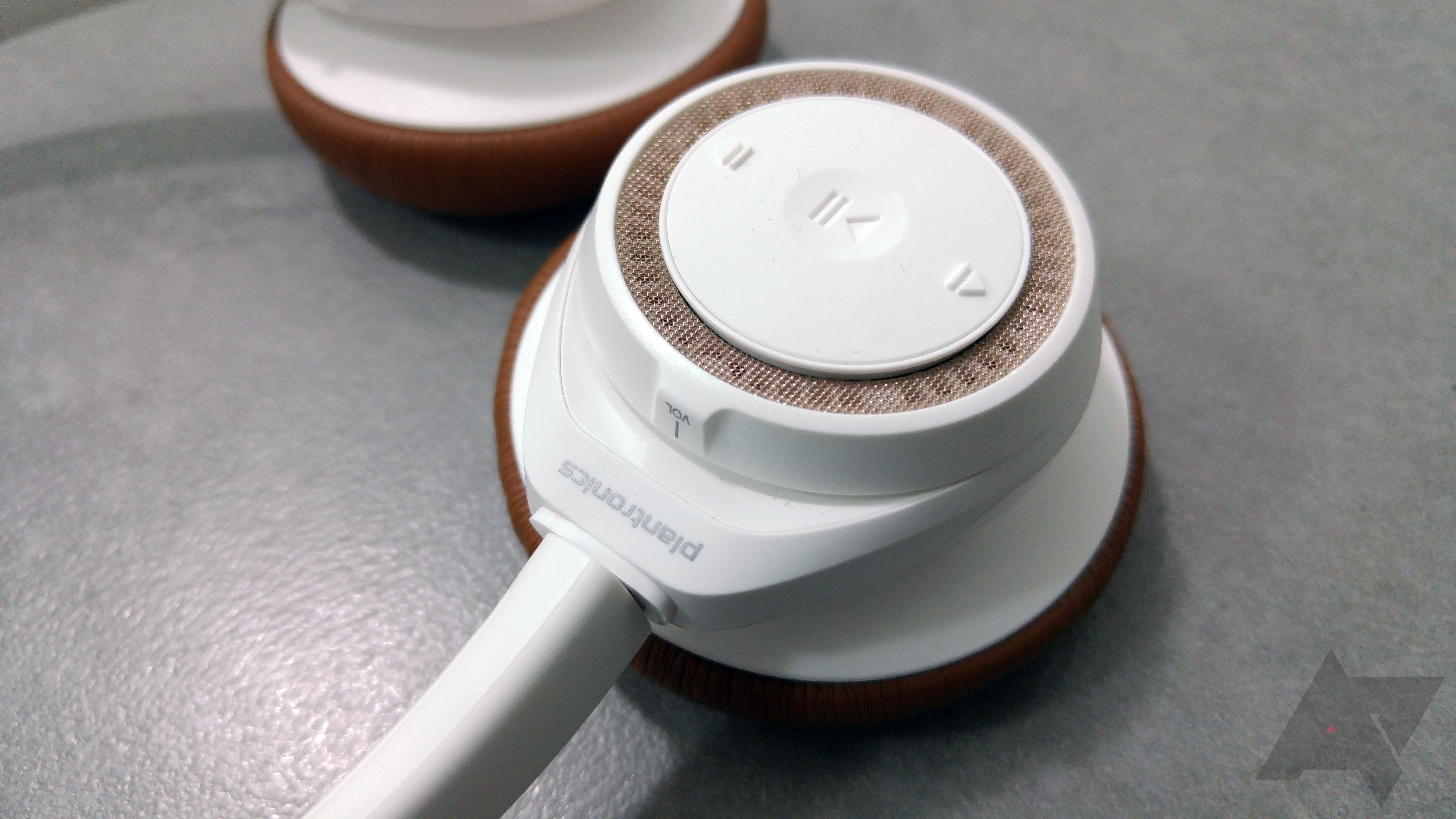 [Hands-On] Plantronics Announces The BackBeat SENSE, A Smart Bluetooth ...