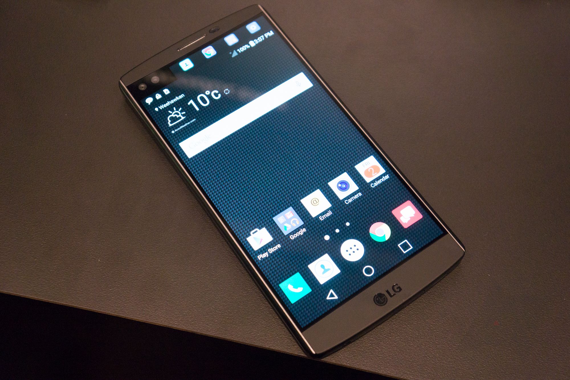 Hands-On With The LG V10