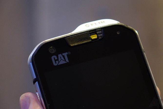 Video: Quick Look At The World's First Thermal Camera Smartphone, The ...