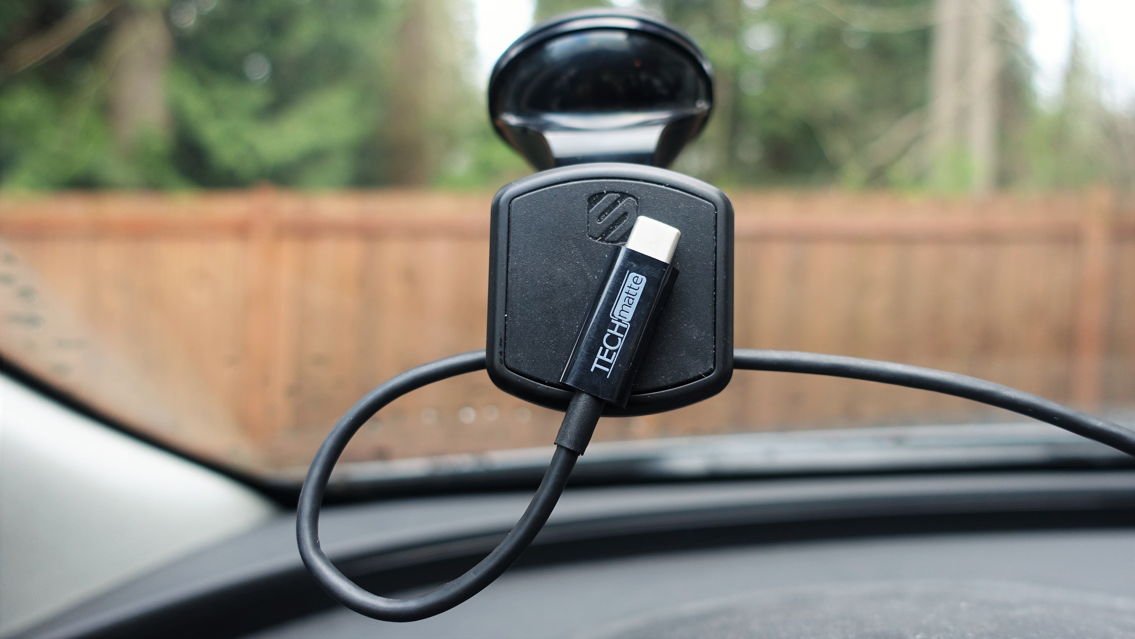 SCOSCHE MagicMount Pro Review - A Highly Convenient Magnetic Mount With ...