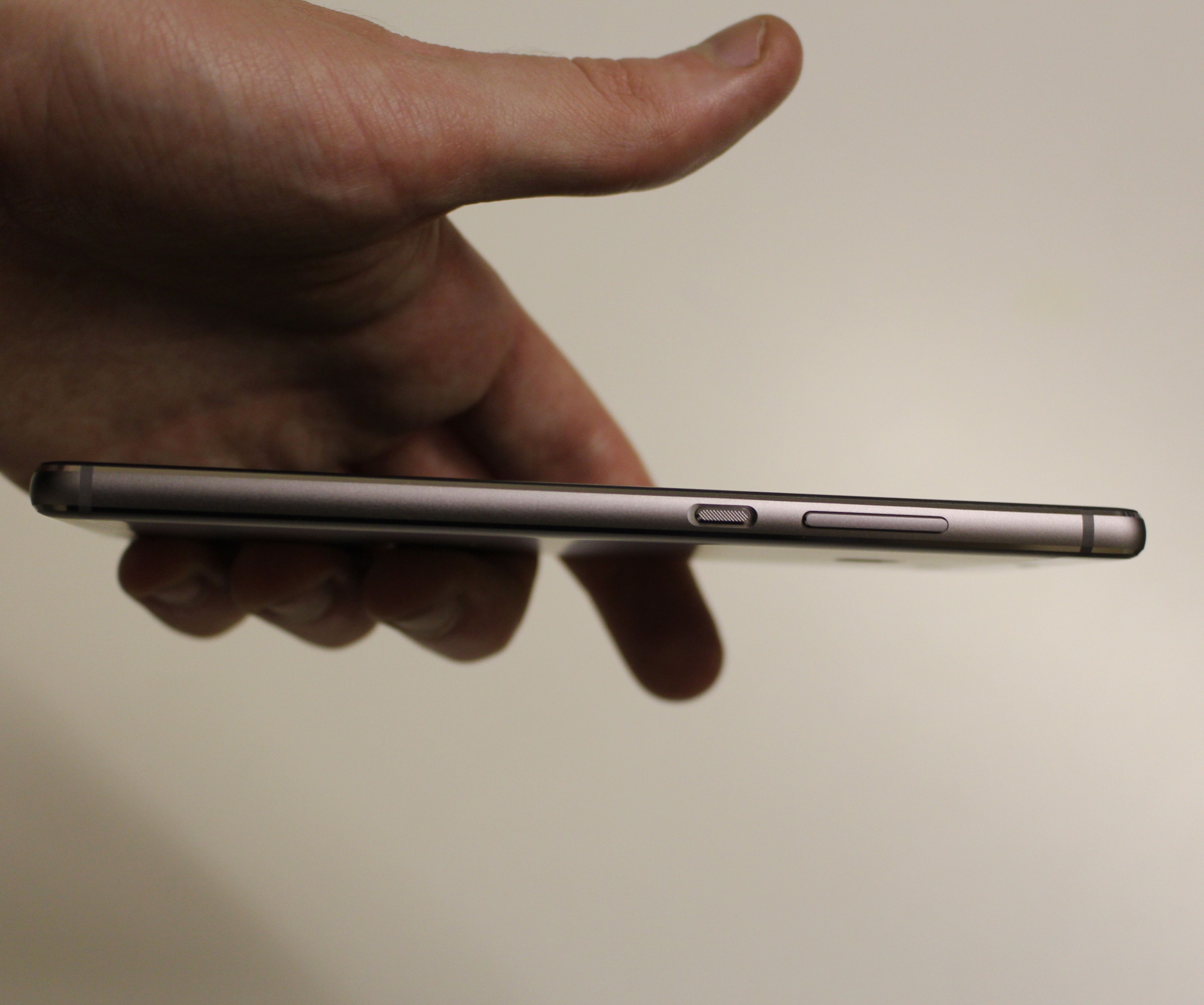 Initial Hands-On With The Huawei P9