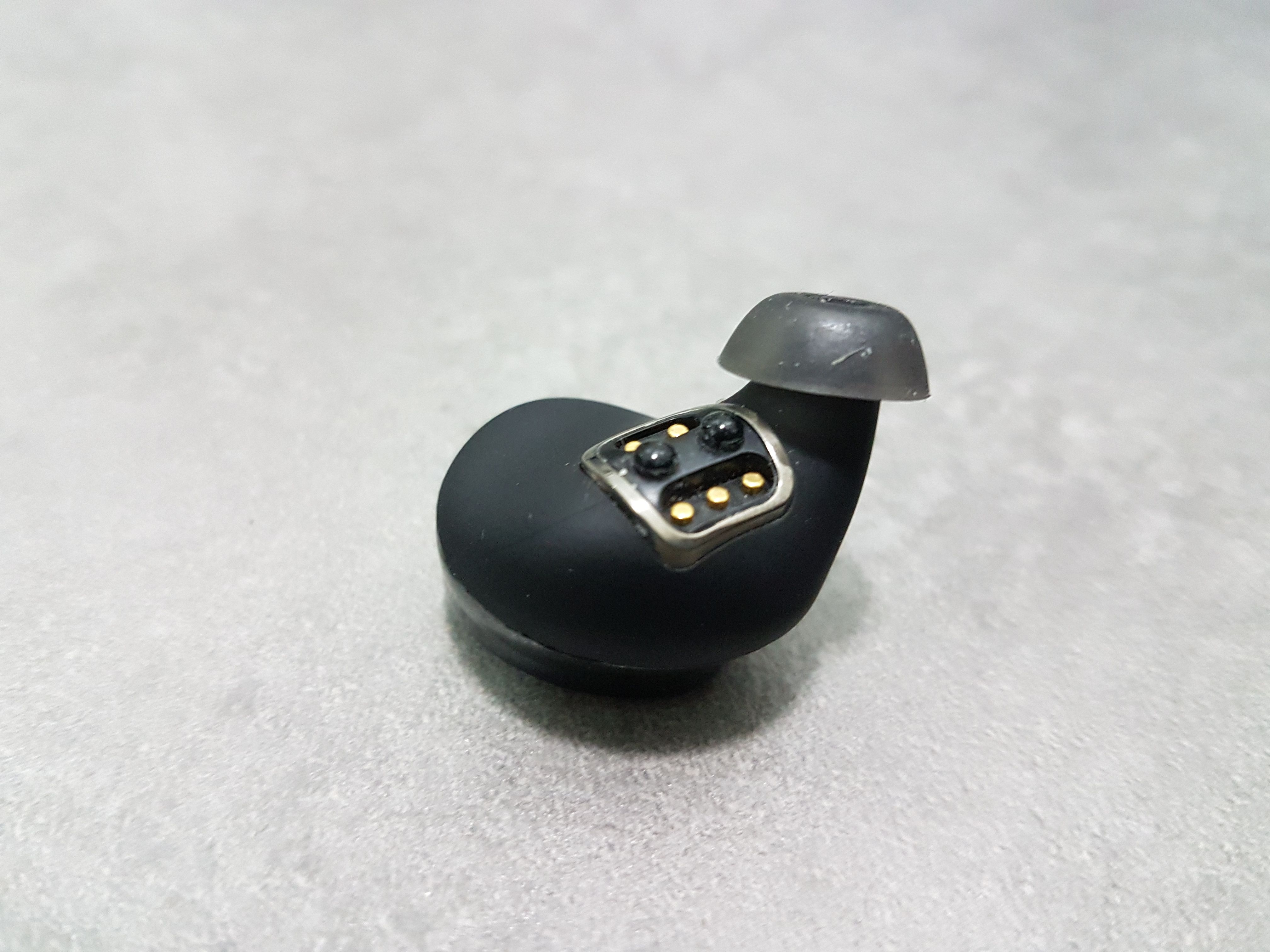 The Dash By Bragi Review: The Ohs, Awes, And Woes Of True Wireless Earbuds