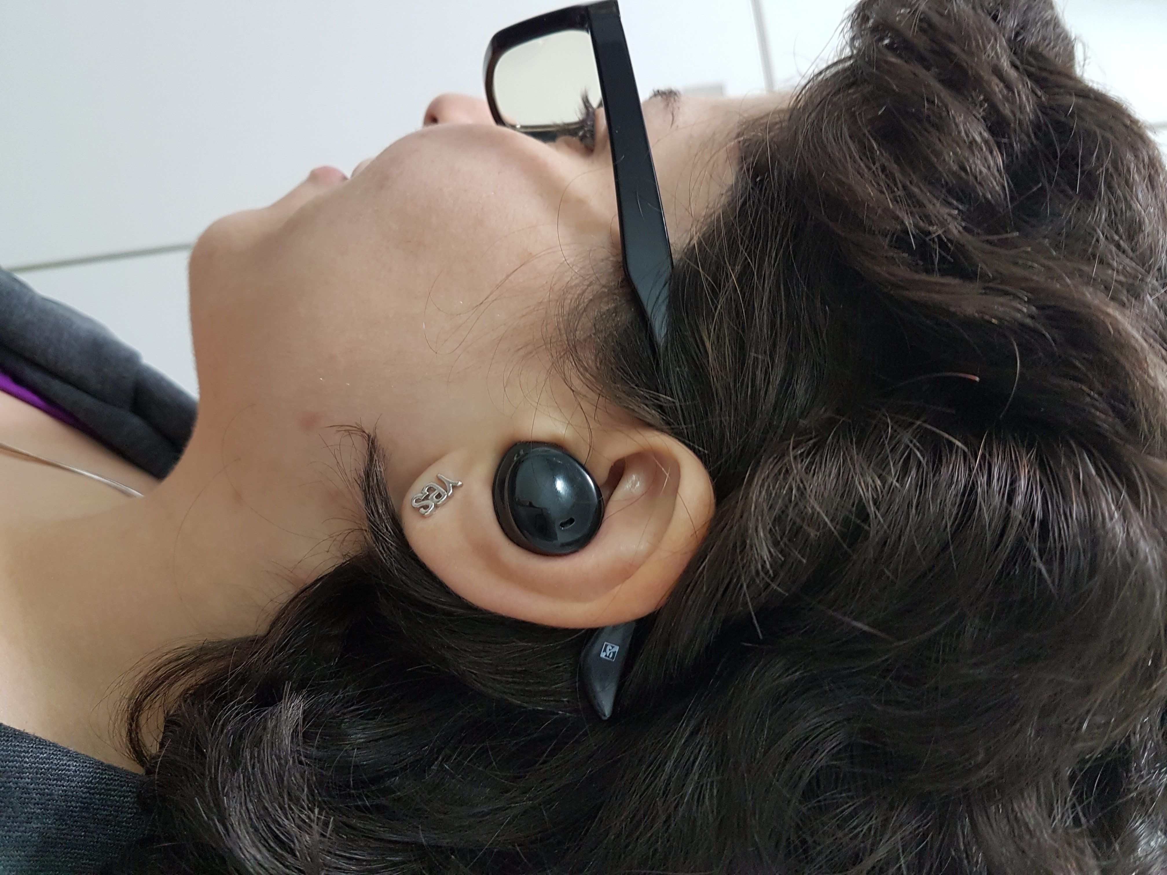 The Dash By Bragi Review: The Ohs, Awes, And Woes Of True Wireless Earbuds