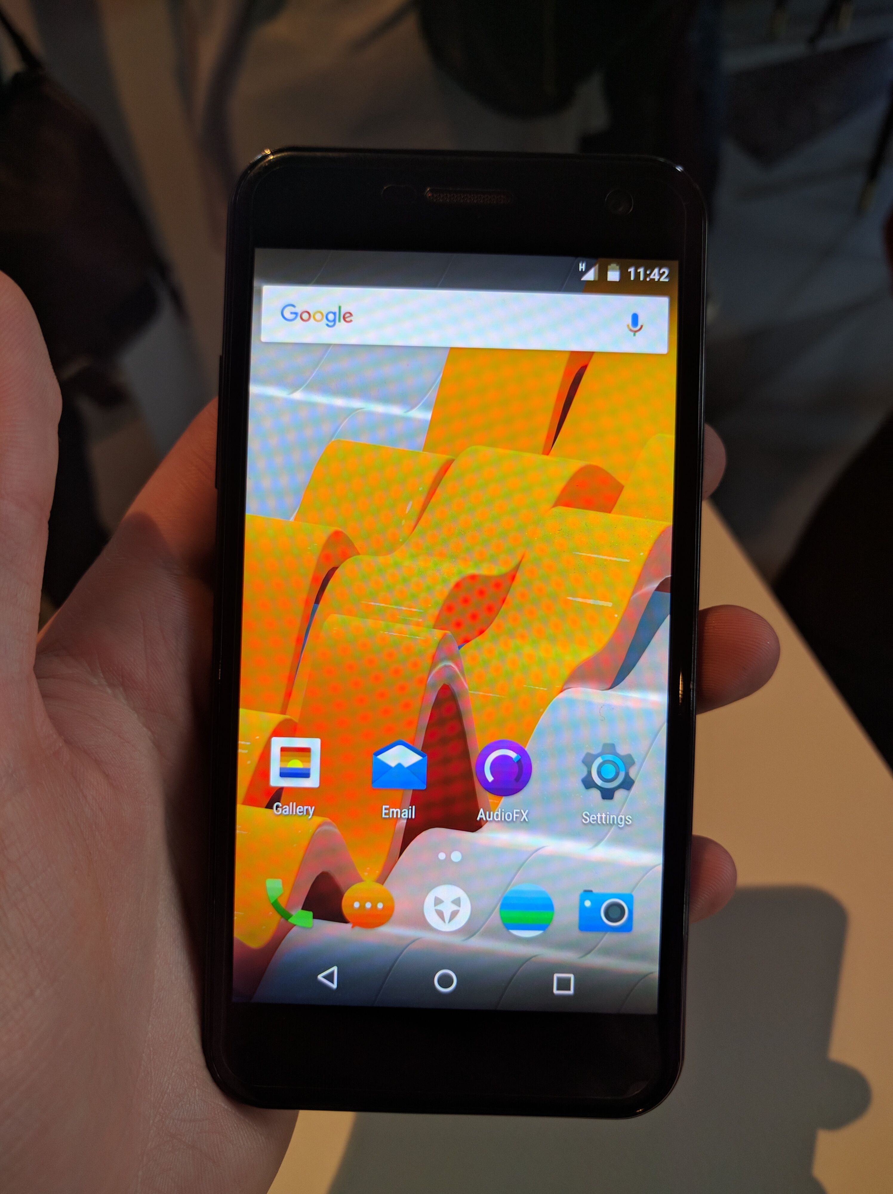 Wileyfox Spark hands-on: For $120, this phone is astounding