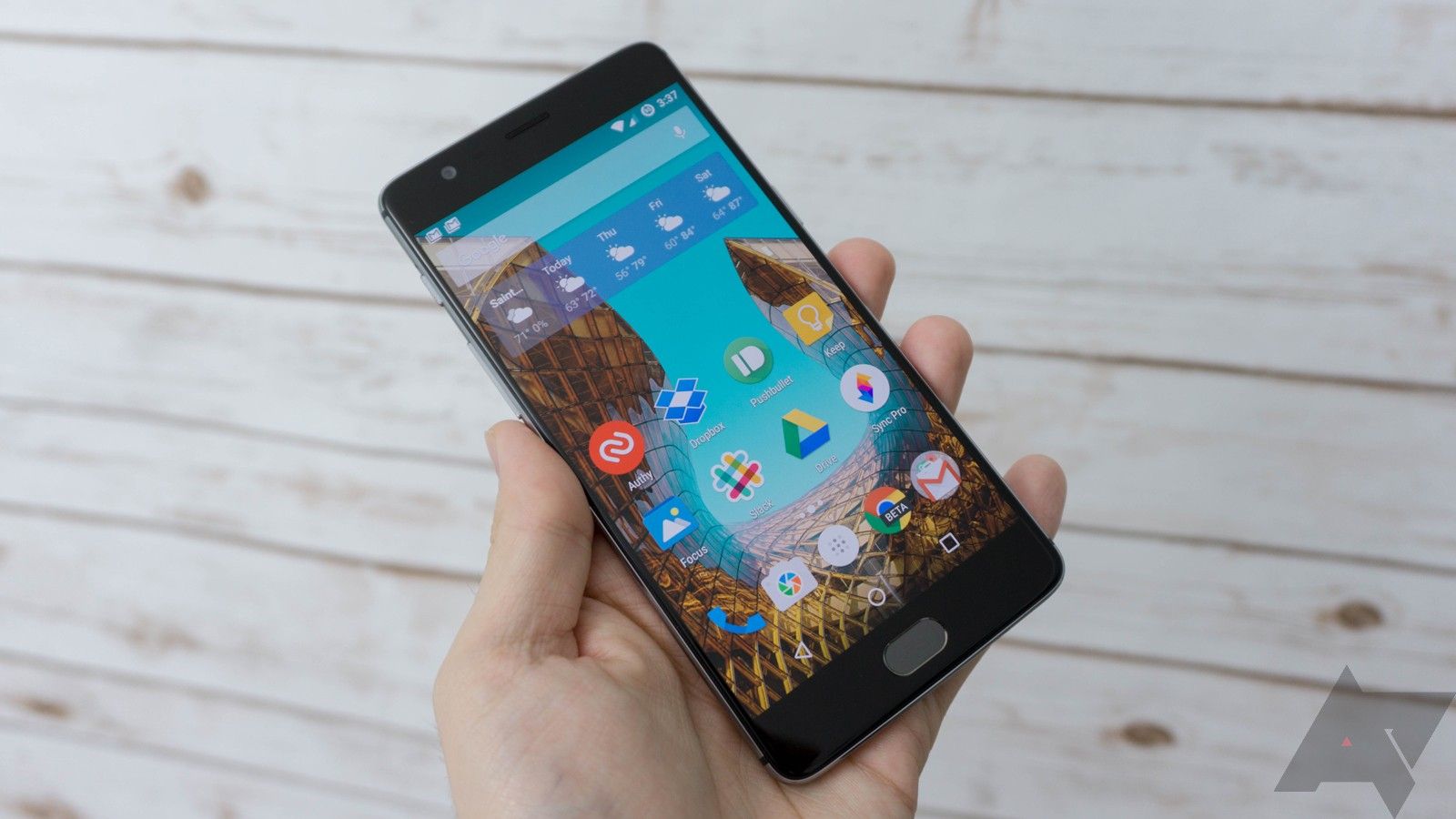 Hands-on and first impressions of the OnePlus 3