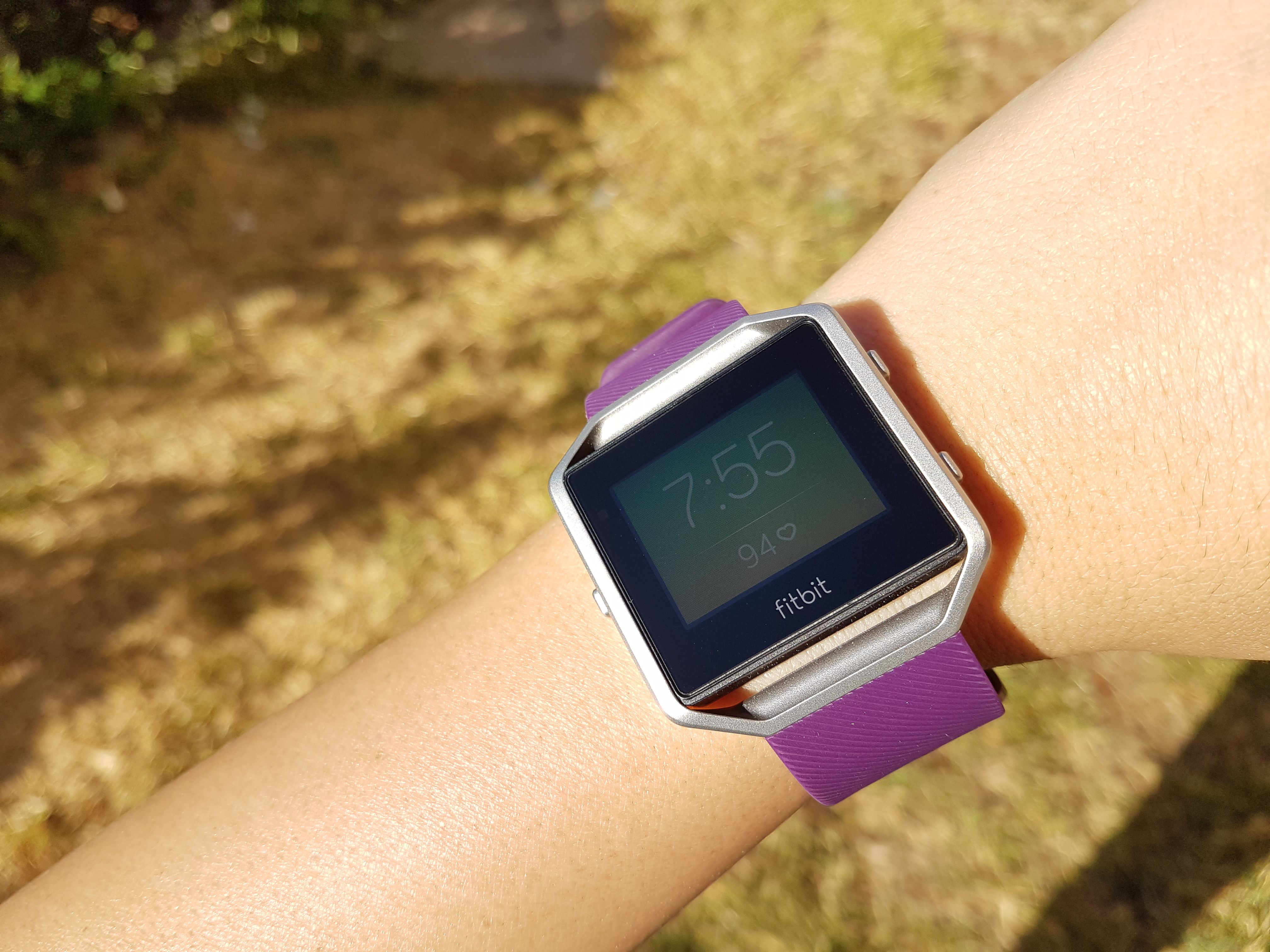 Fitbit Blaze review: A great activity tracker that looks like a ...