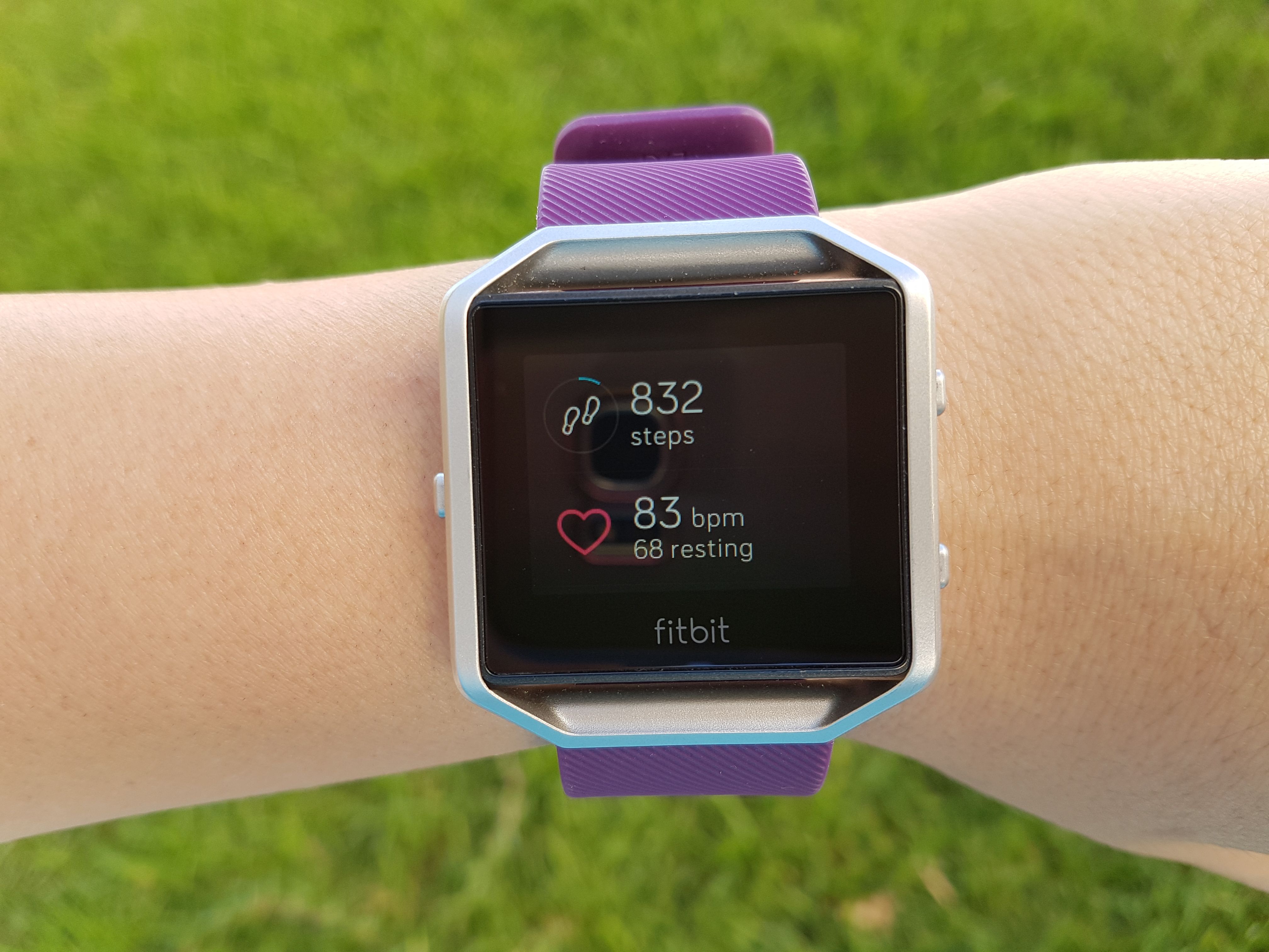 Fitbit Blaze review: A great activity tracker that looks like a ...