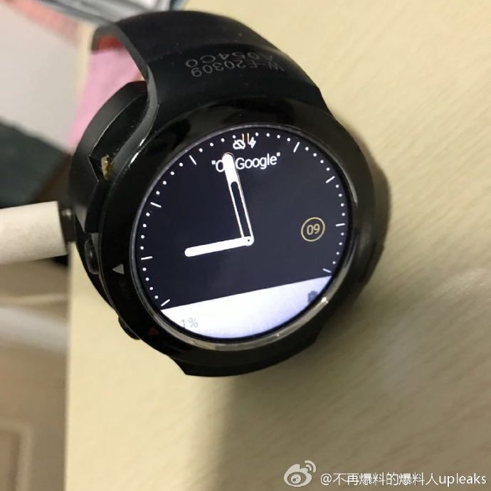 More pictures of HTC's Android Wear smartwatch emerge