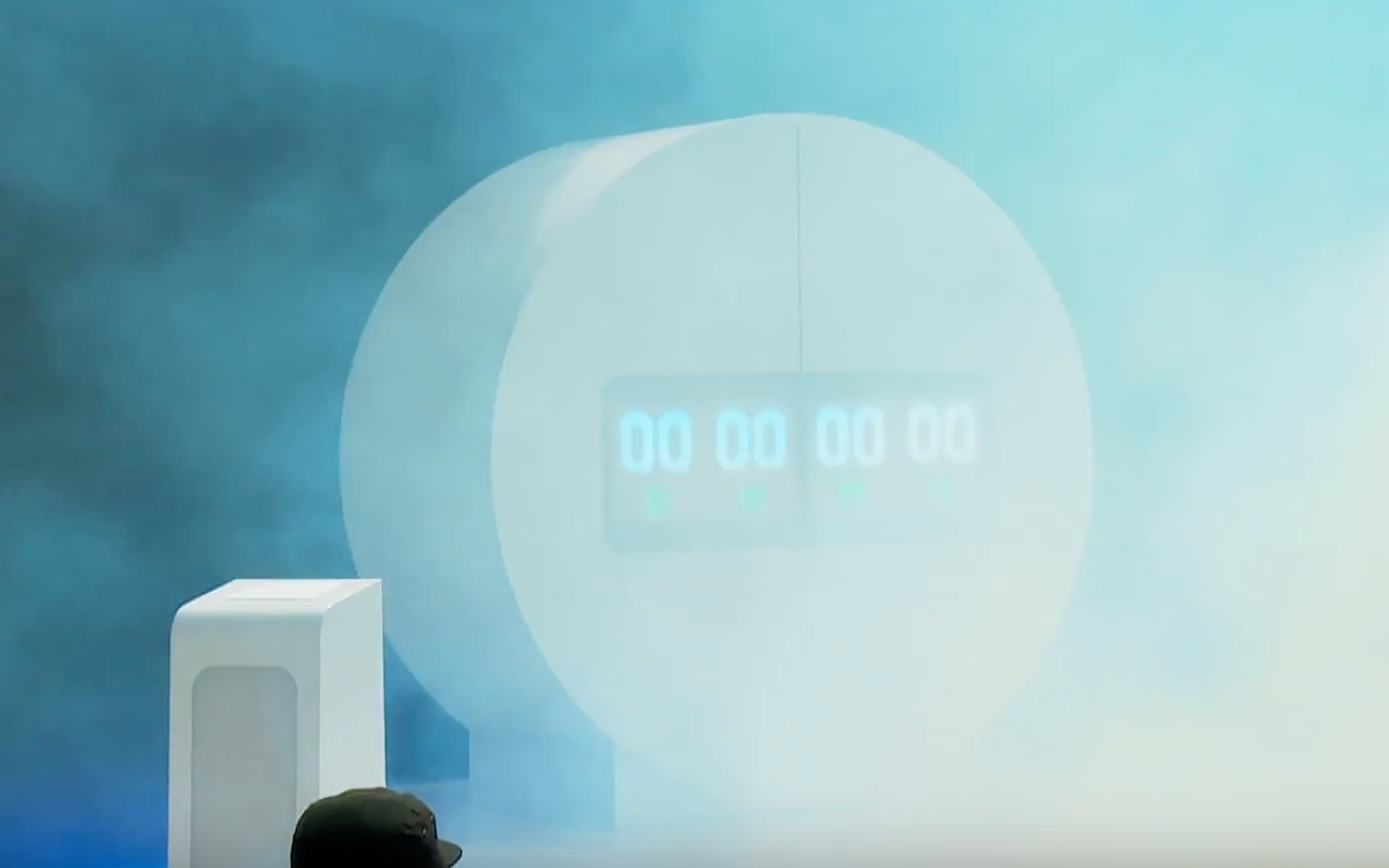 Google steps up its Android statue game with the Super Oreo Bugdroid