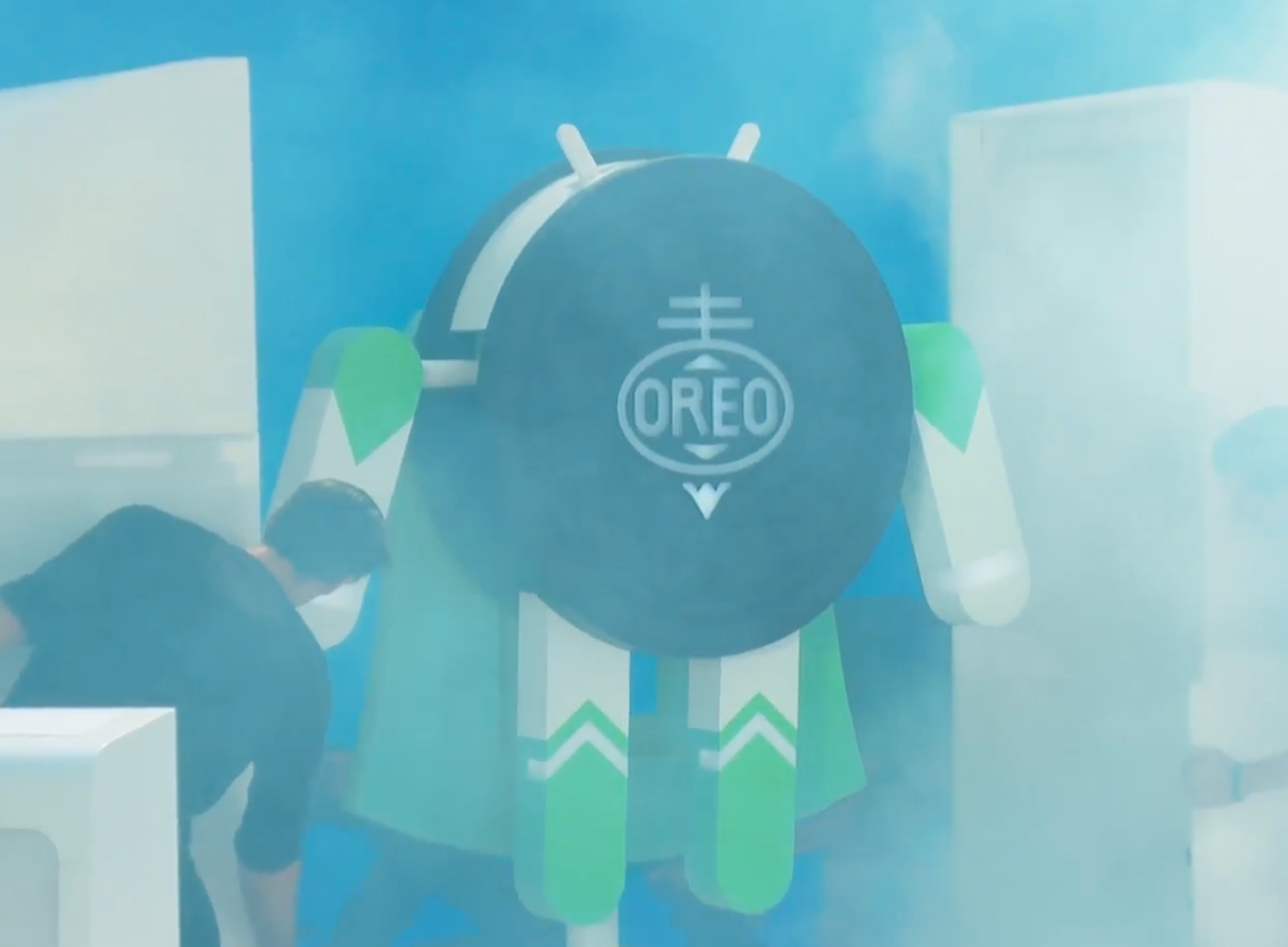 Google steps up its Android statue game with the Super Oreo Bugdroid