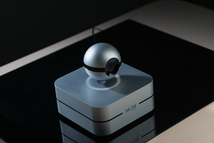 The Moon is an all-seeing, levitating robotic eyeball that can control ...