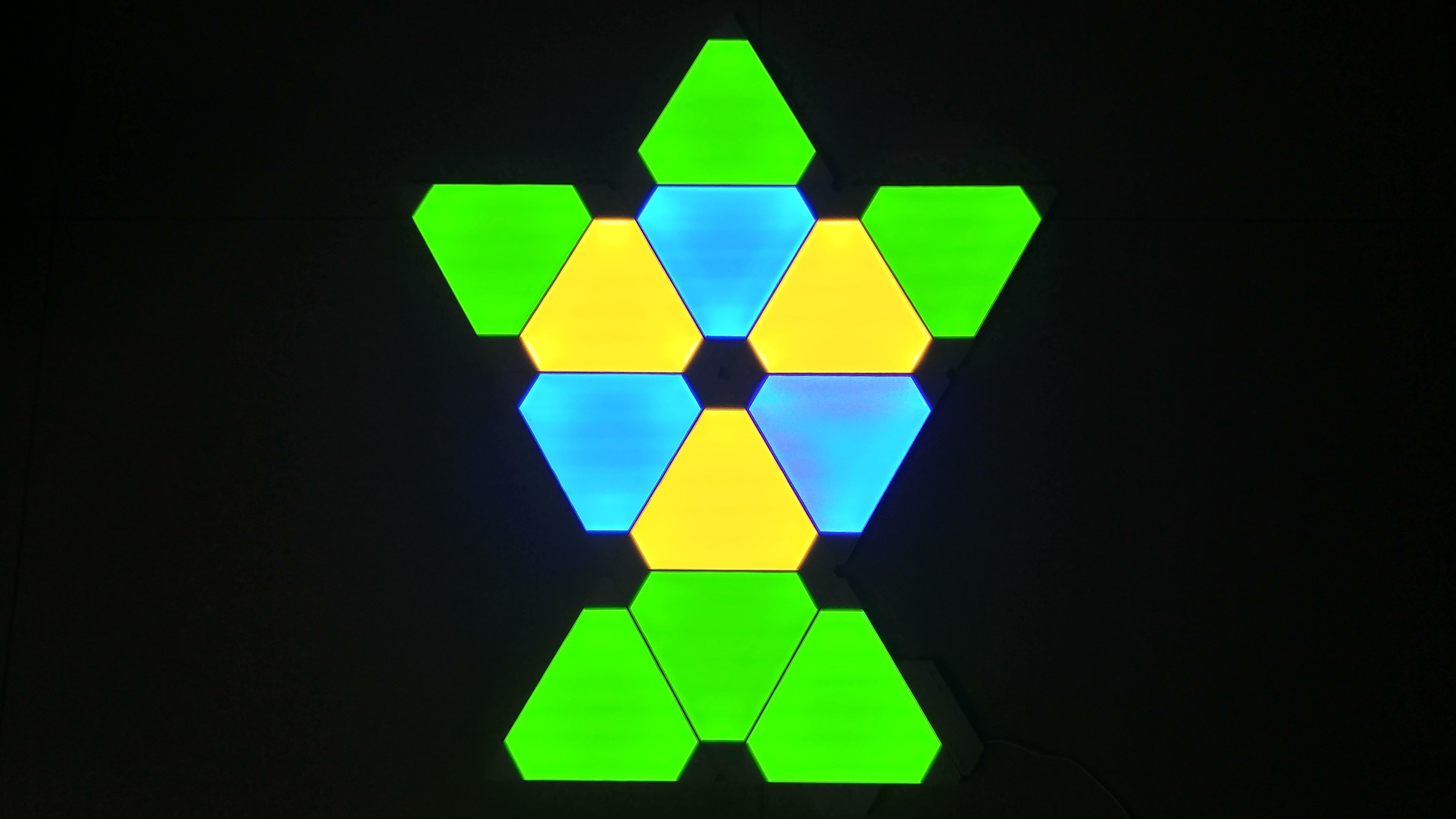 Nanoleaf Aurora review: The coolest and most extravagant smart lights ...