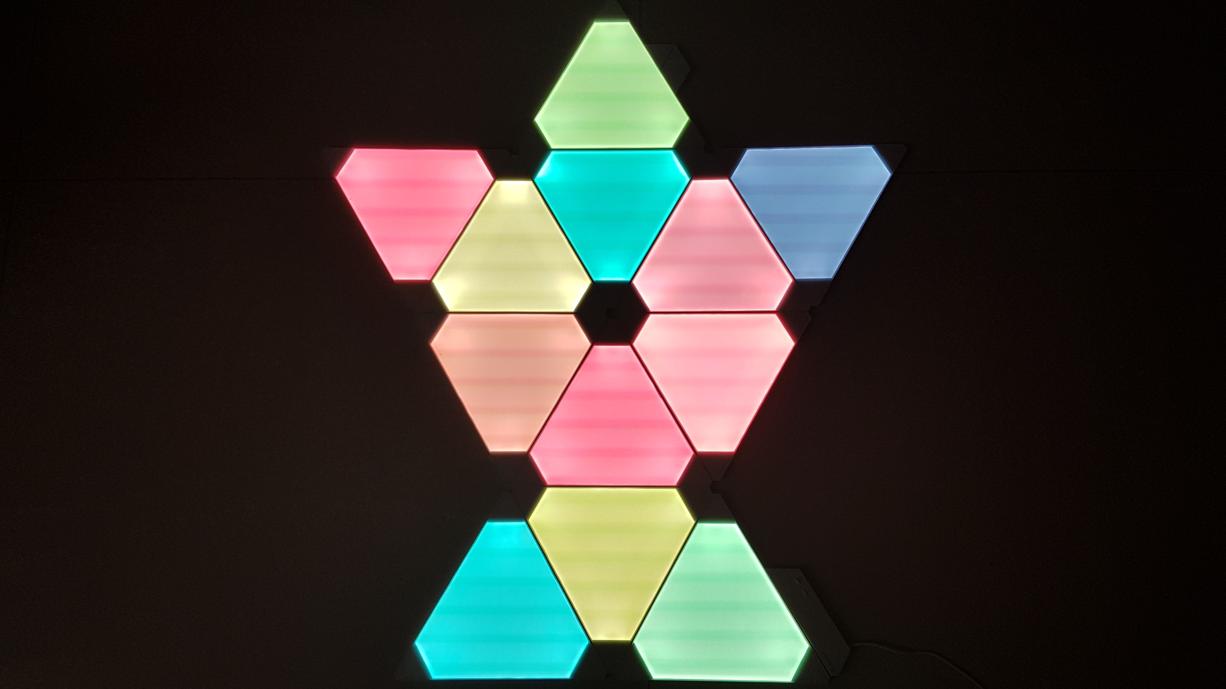 Nanoleaf Aurora review: The coolest and most extravagant smart lights ...