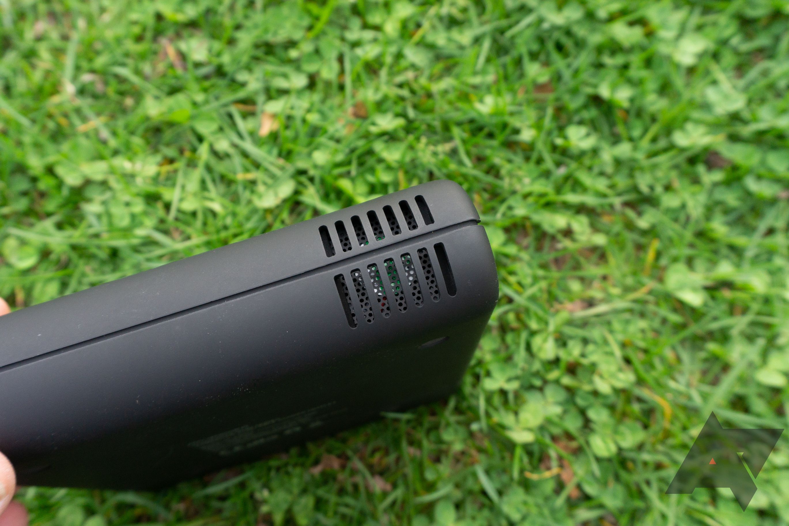 RAVPower AC 27000mAh 100W Power Bank review: Big battery, low power ...