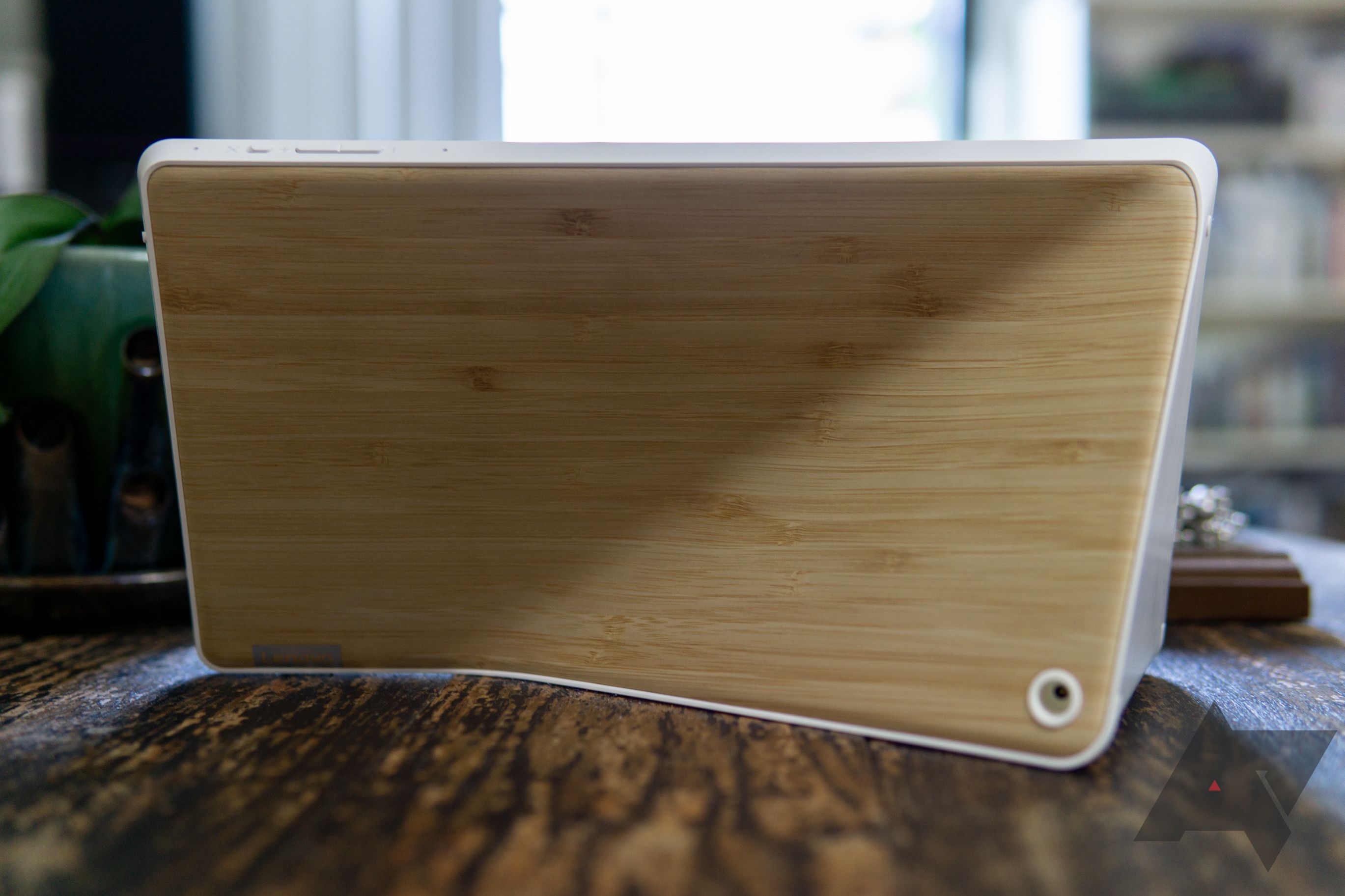 Lenovo Smart Display review: The best new kitchen appliance since the ...