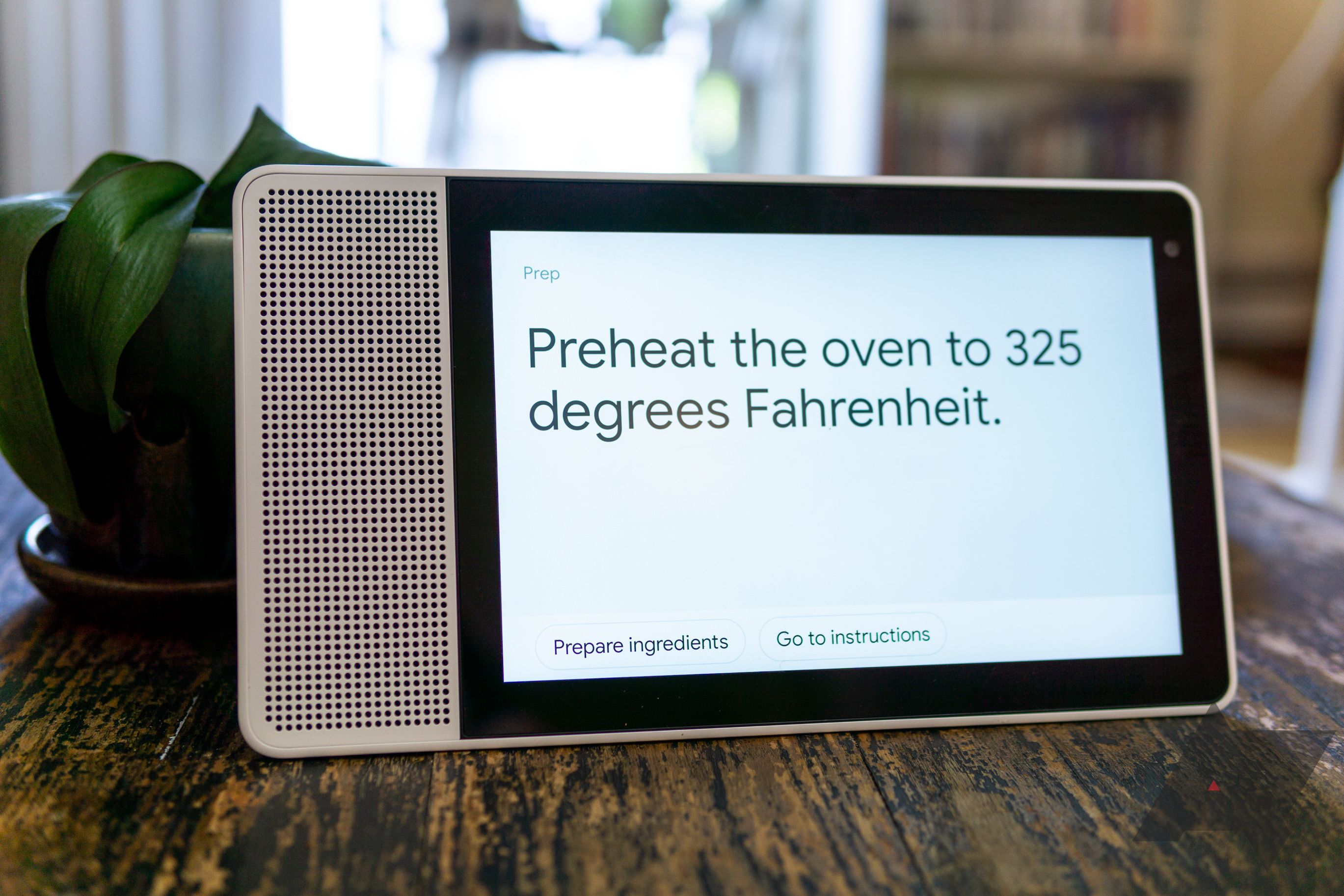 Lenovo Smart Display review: The best new kitchen appliance since the ...