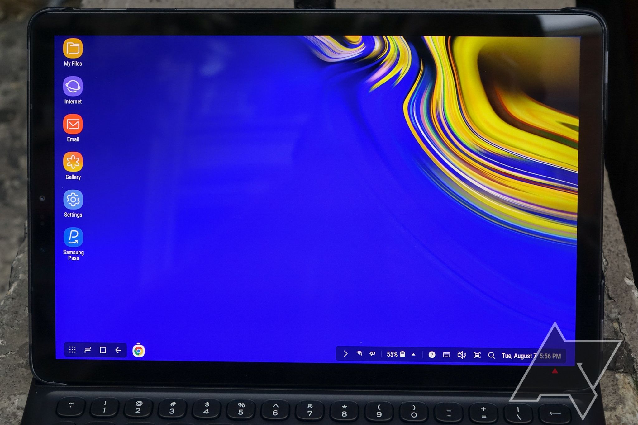 Galaxy Tab S4 review: An overpriced tablet that is also a horrible laptop