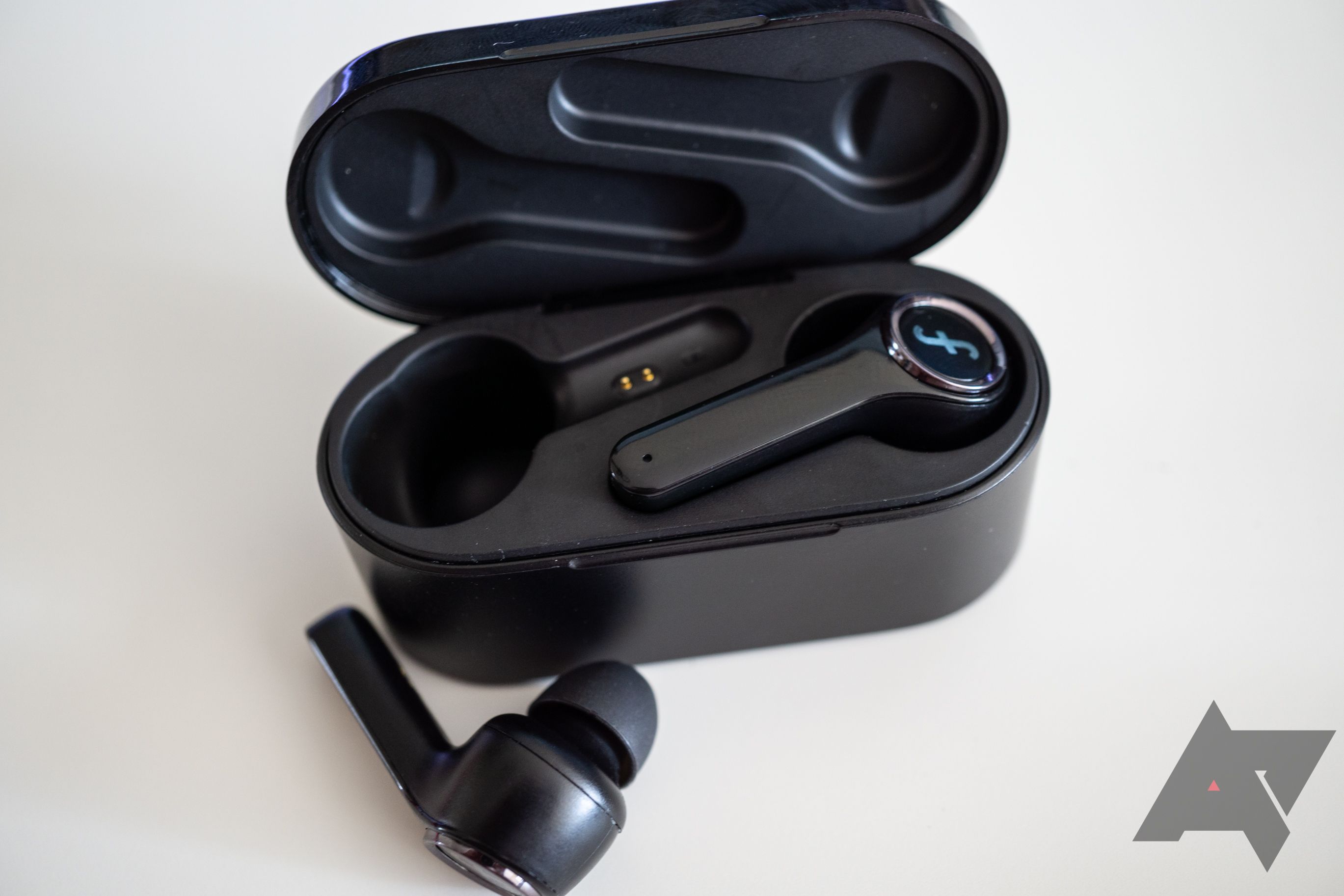 Funcl W1 and AI hands-on: Truly wireless earbuds have never been this cheap