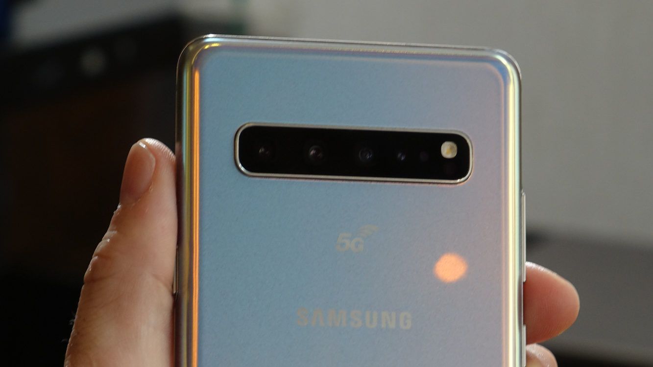 The Galaxy S10 5G is a 6.7", six-camera, 4500mAh monster of a phone ...