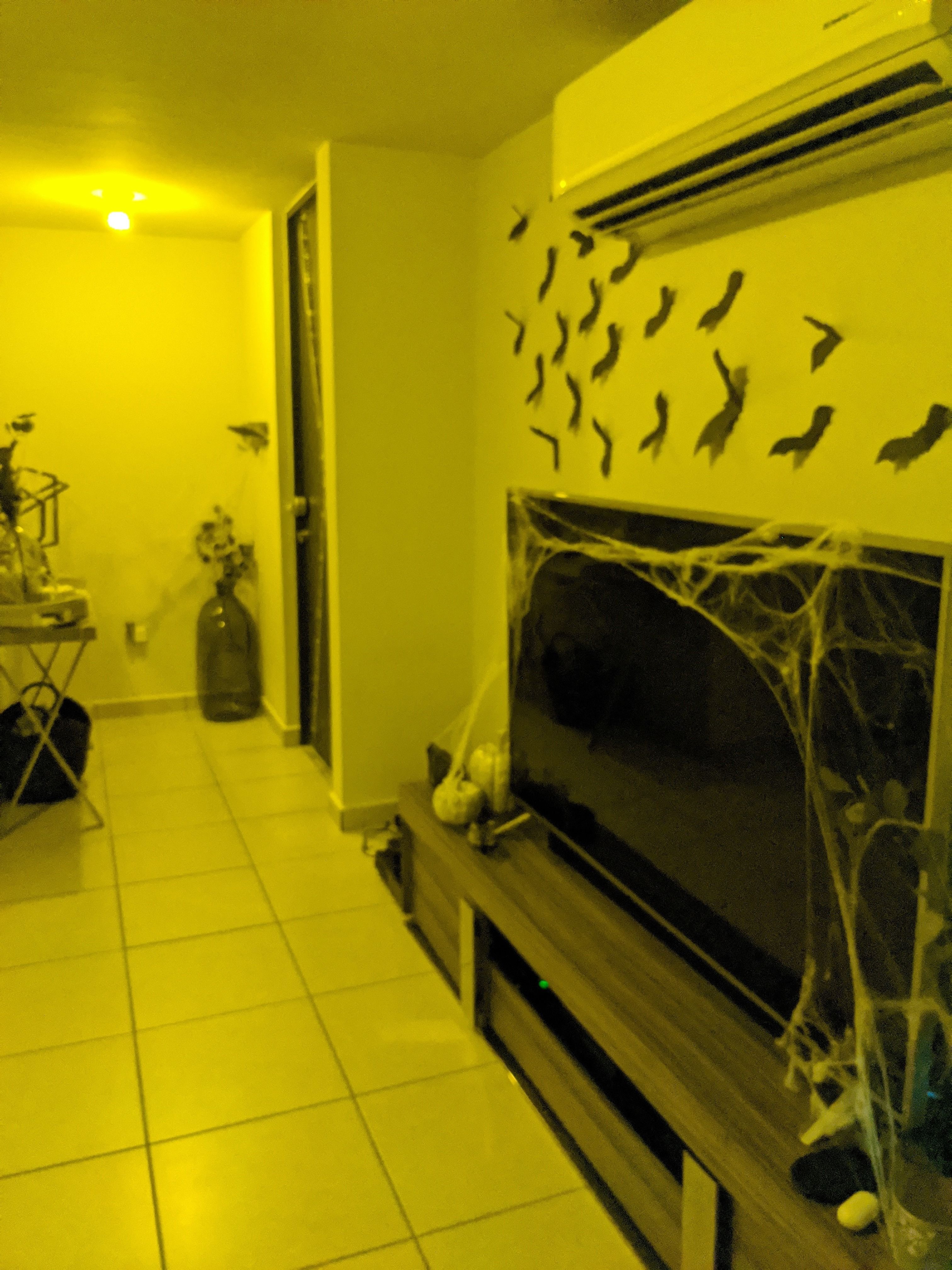 (Update: Fixed) The Pixel 4's camera has serious white balance problems ...