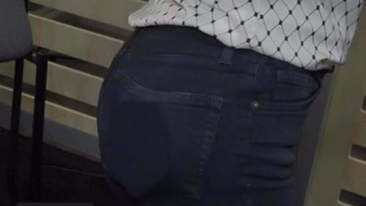 A 4-year-old circular Android phone appears at CES 2020 as a square peg ...