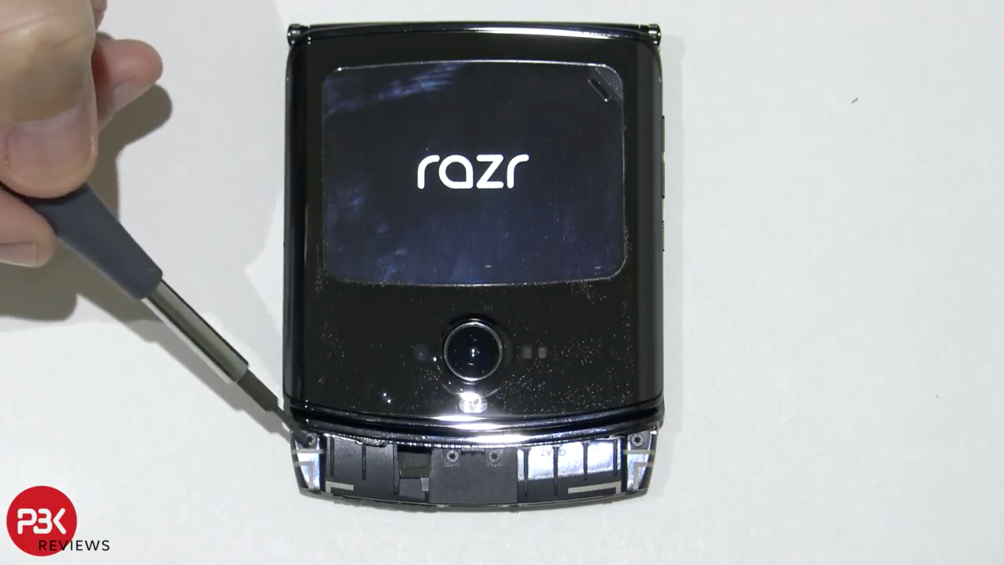 Moto Razr teardown shows off tiny dual batteries and ultra-thin folding ...