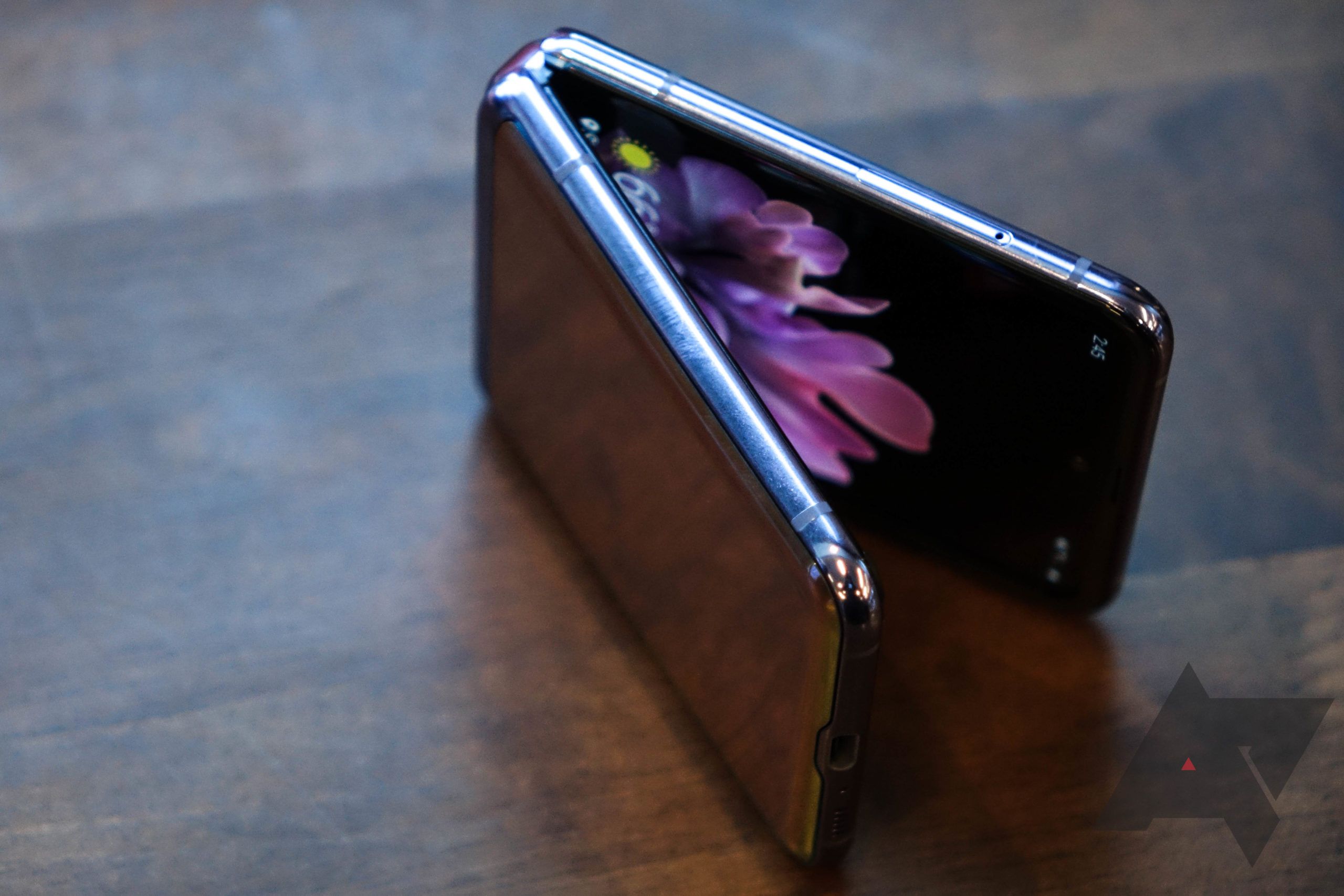 The Galaxy Z Flip feels like a regular smartphone—and that's exactly ...