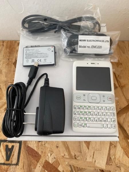 Unreleased prototypes of the first Android phone appear on eBay