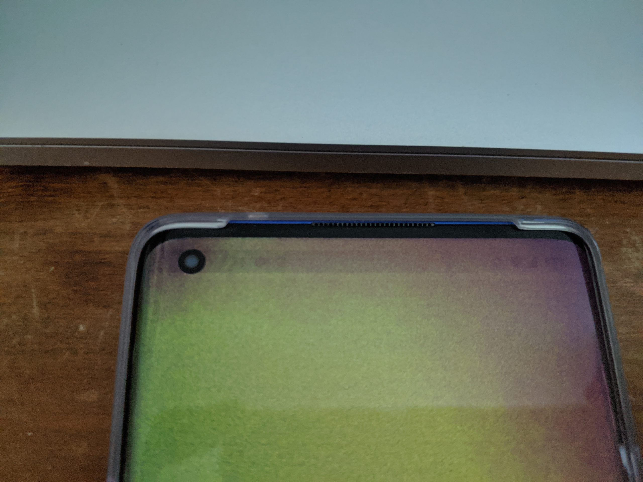 Some OnePlus 8 Pro pre-orders have screen issues, but fixes are coming