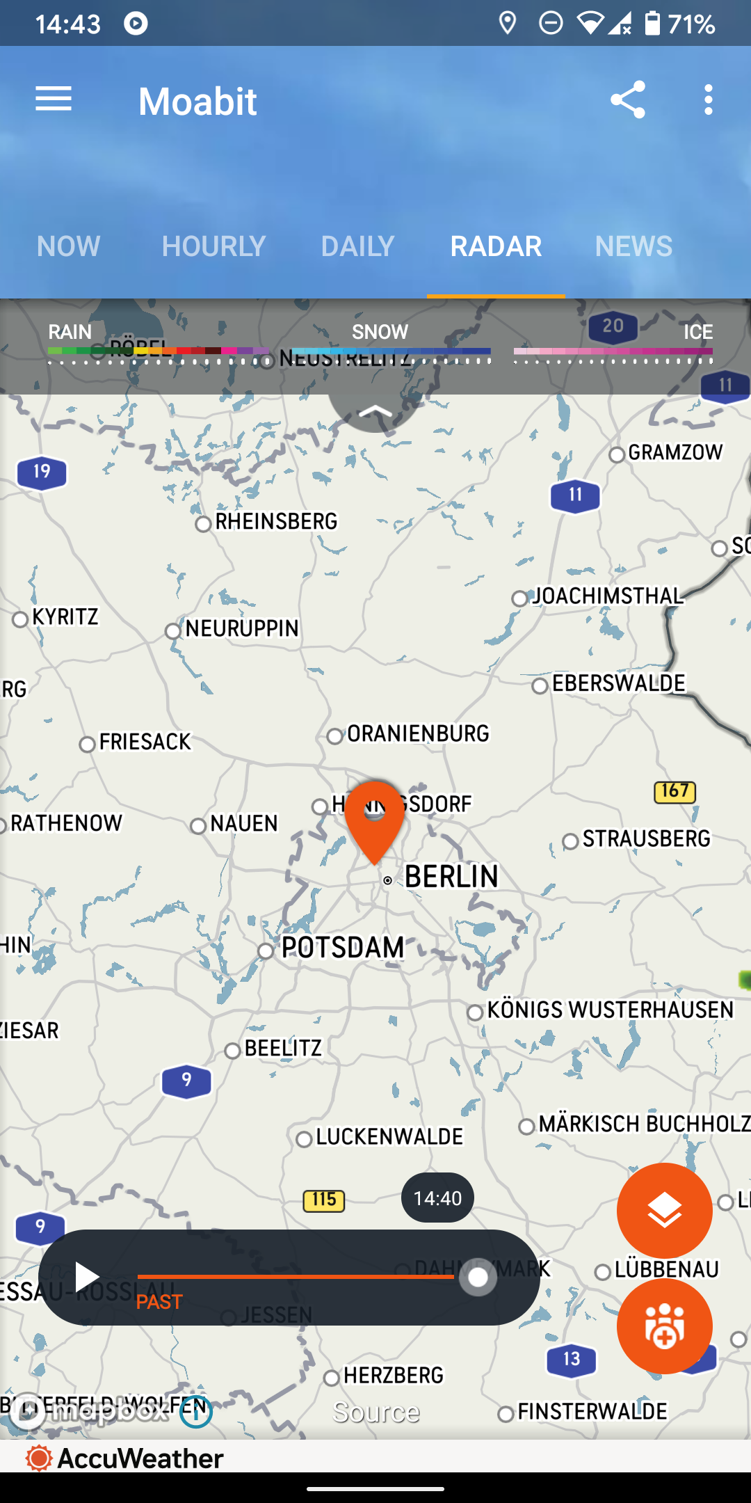 Latest AccuWeather beta brings back persistent notification and a widget