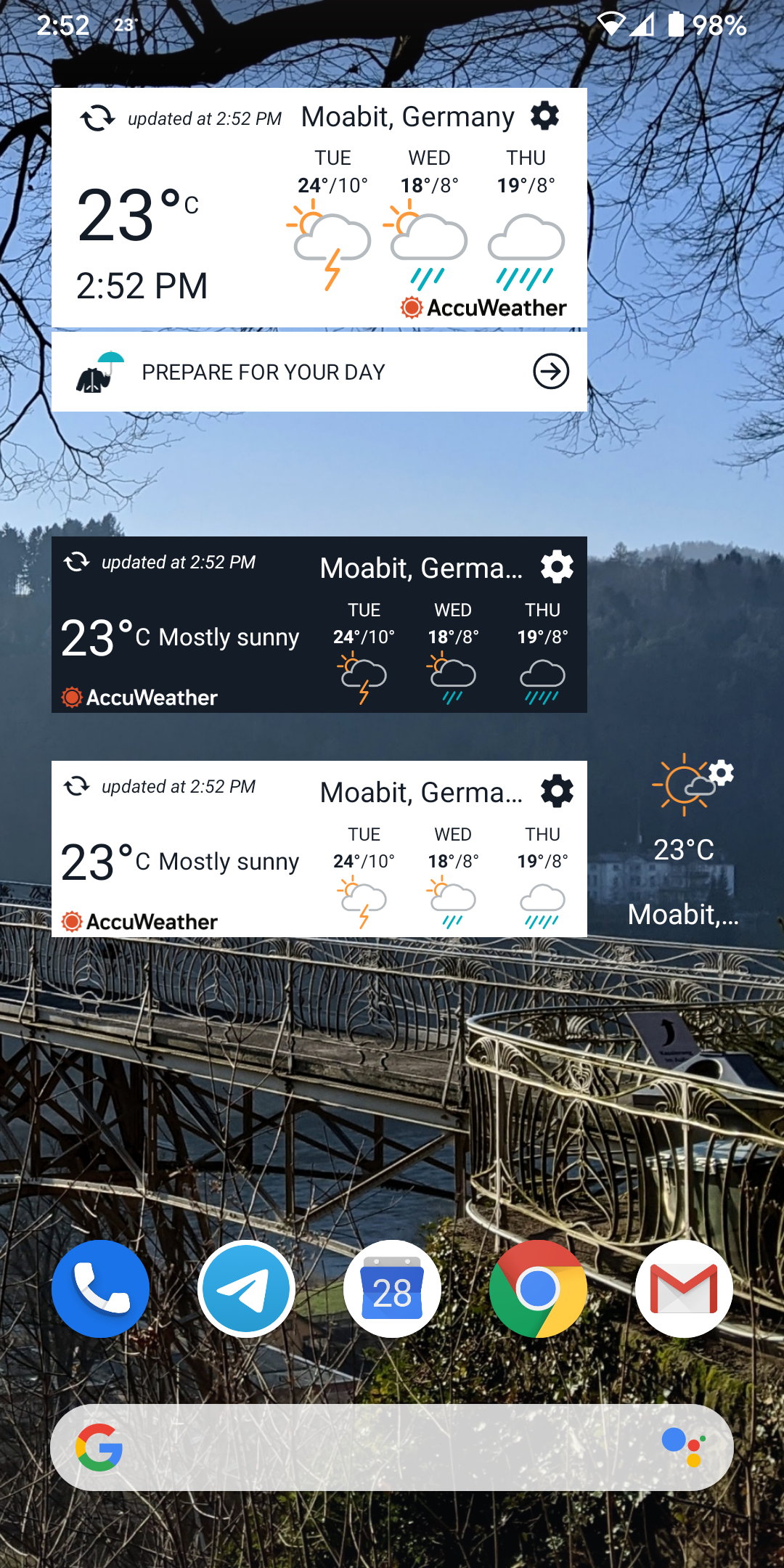 Latest AccuWeather beta brings back persistent notification and a widget