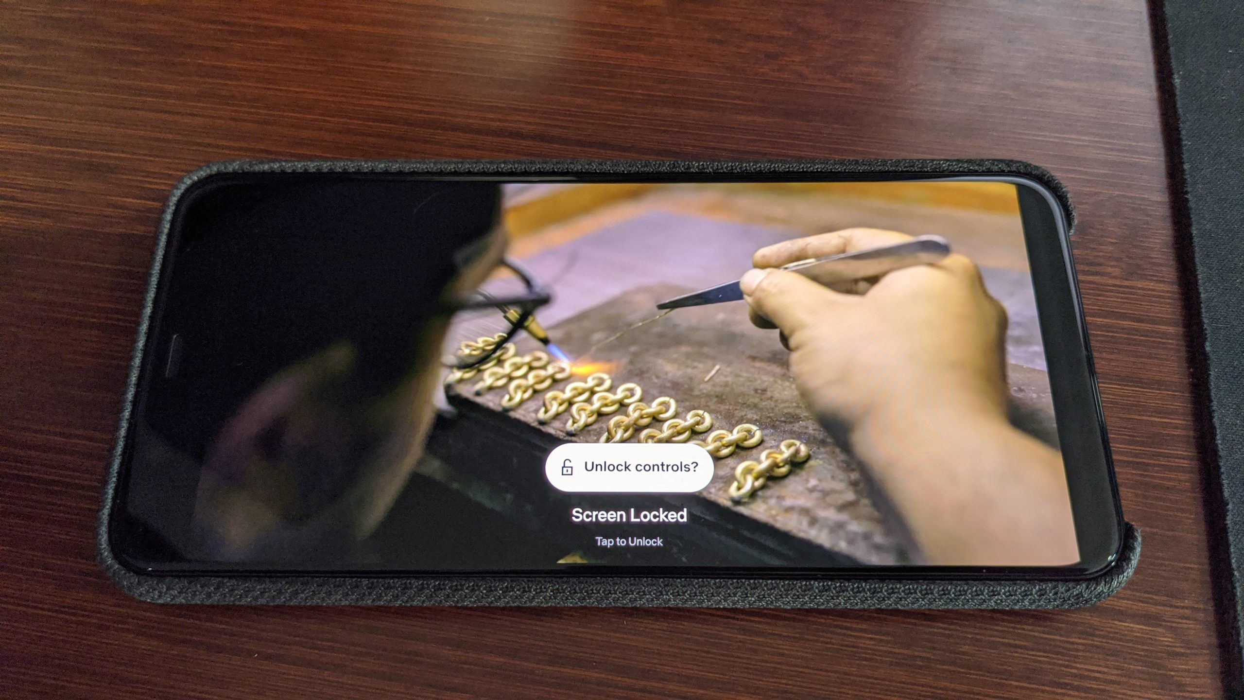 How to use Netflix 'screen lock' mode to keep your Ozark binges ...