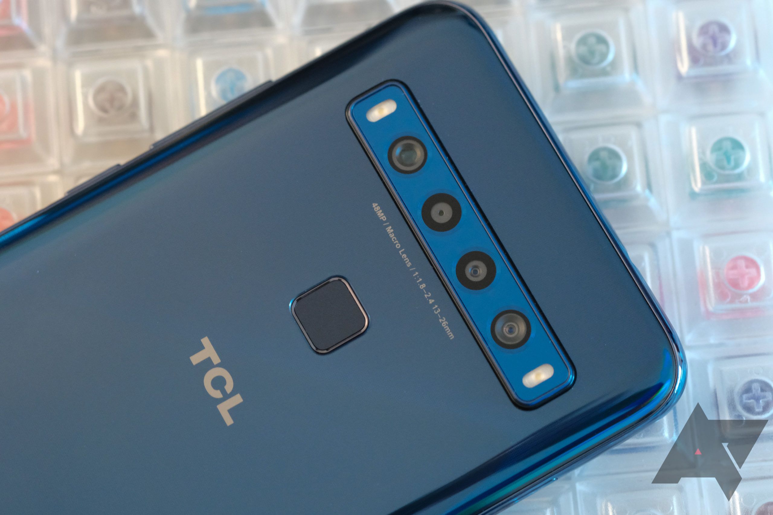 TCL 10L review: Stretching what you get for $250