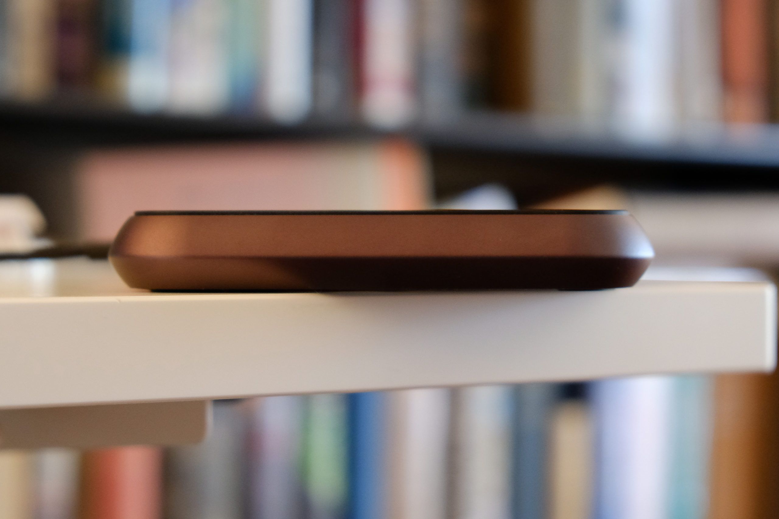 Zens Liberty review: The coolest-looking wireless charger around doesn ...