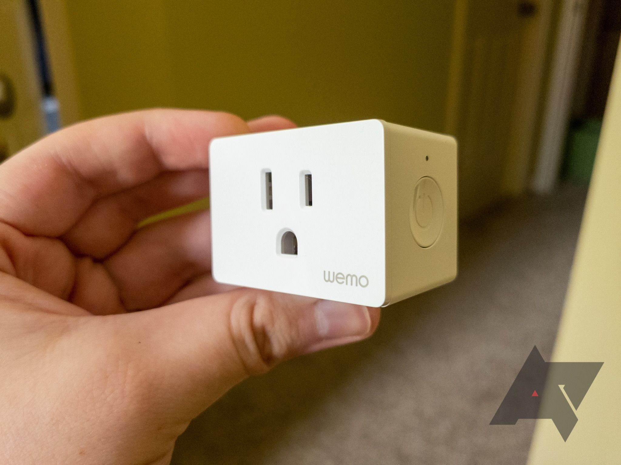 Wemo WiFi Smart Plug WSP080 review: Works well, but wait for a sale