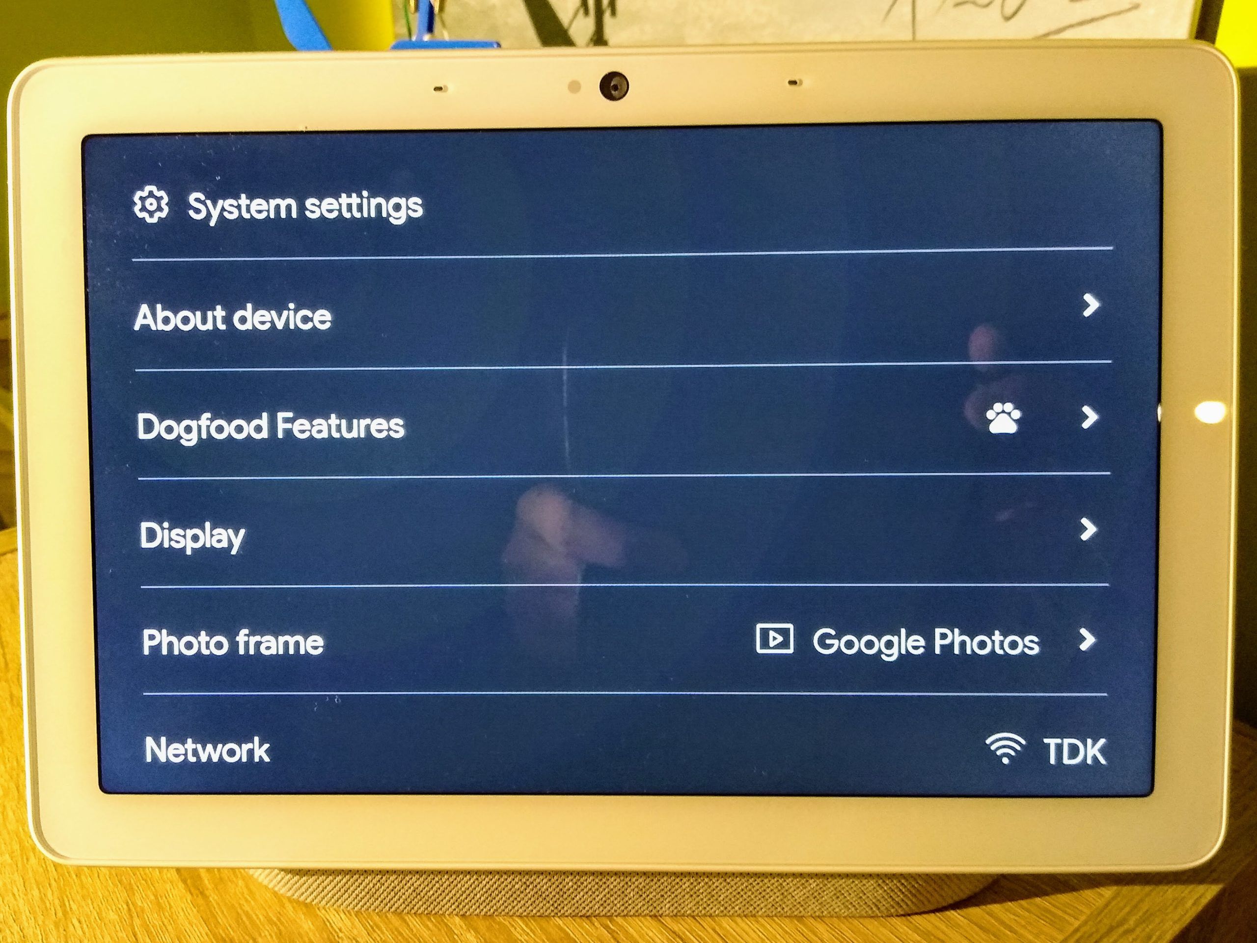 This is our first sneak peek at dark mode on the Google Nest Hub Max