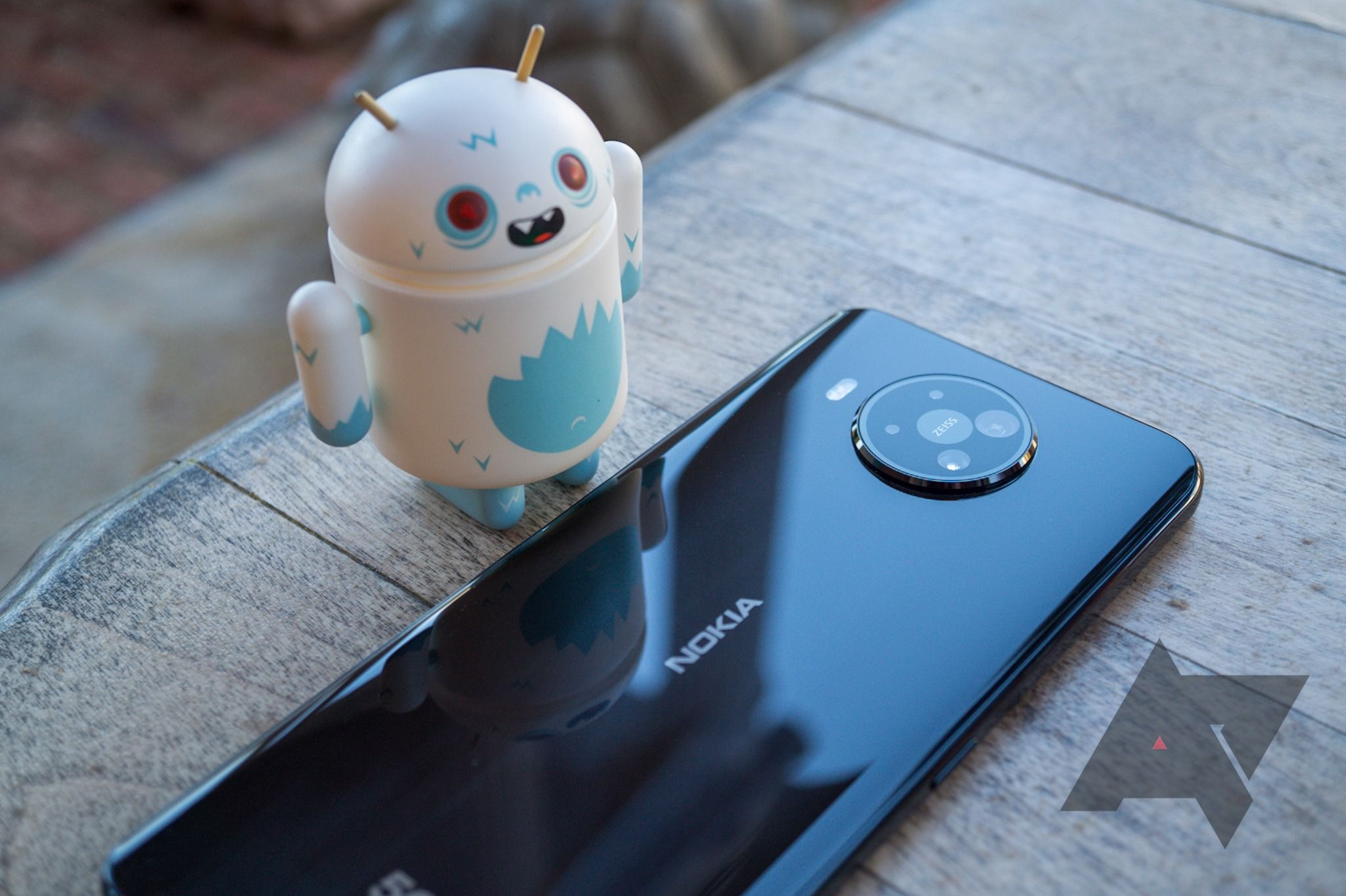 Nokia 8 V 5G UW review: Strong clearance bin energy