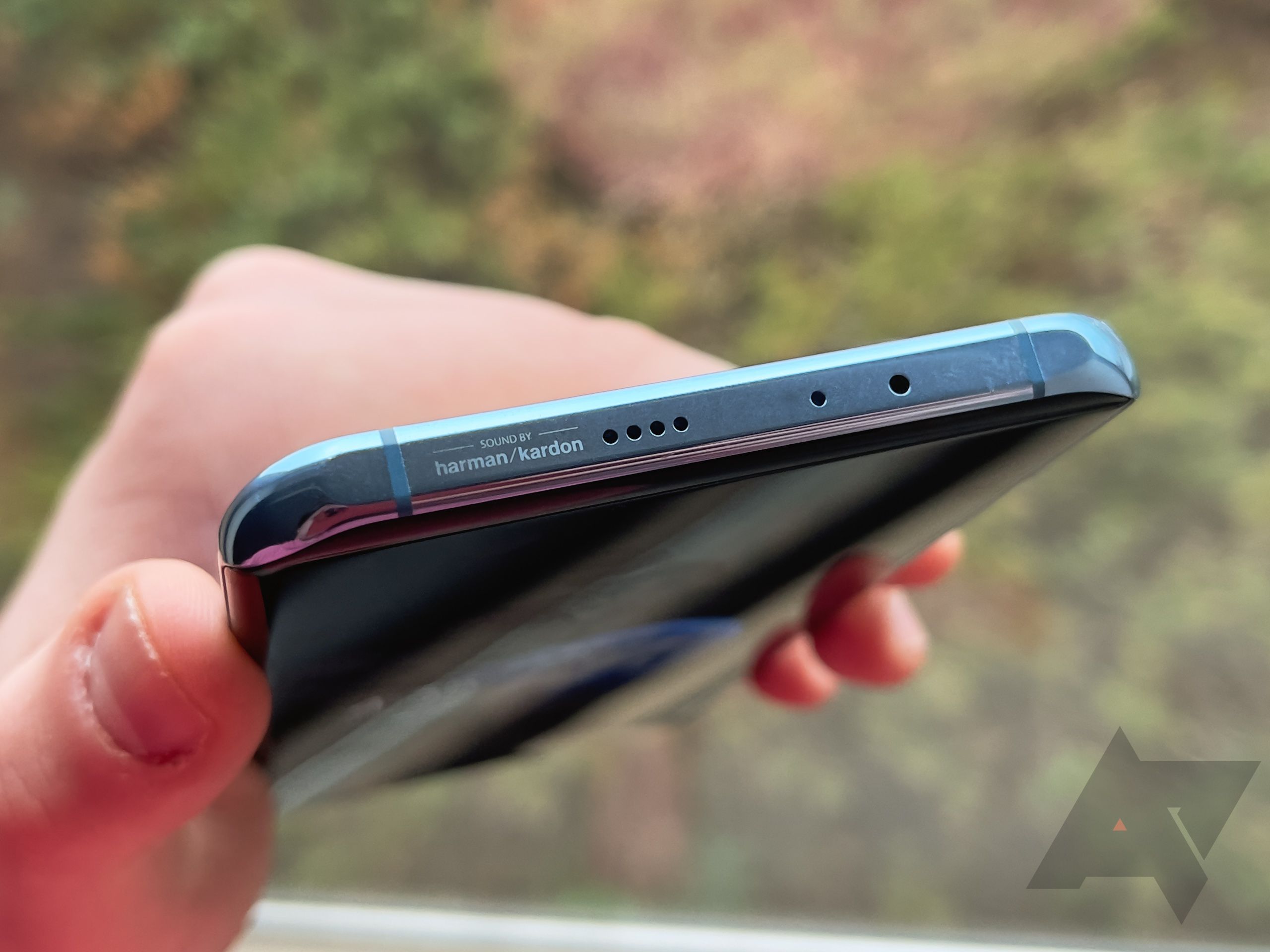 Xiaomi Mi 11 Review, one month later: Still an incredible flagship value