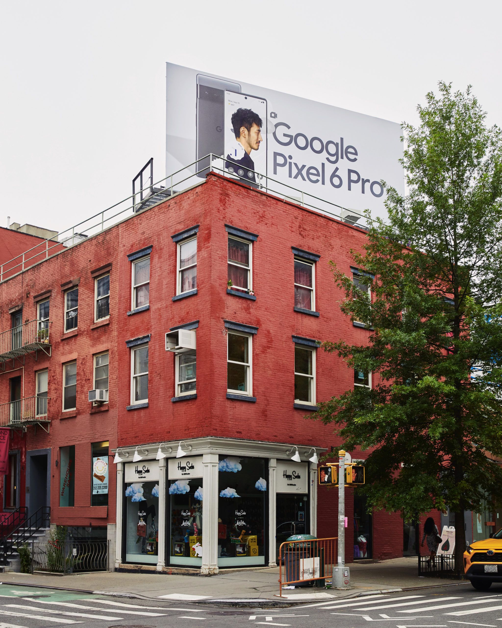 Drool over these hi-res ad shots of the Pixel 6 and Pixel 6 Pro