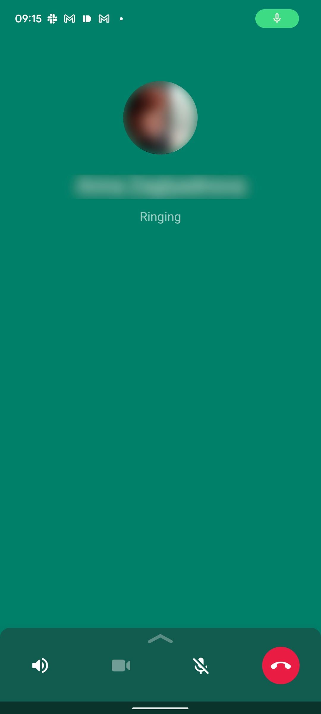 WhatsApp has a refined voice call interface in the works