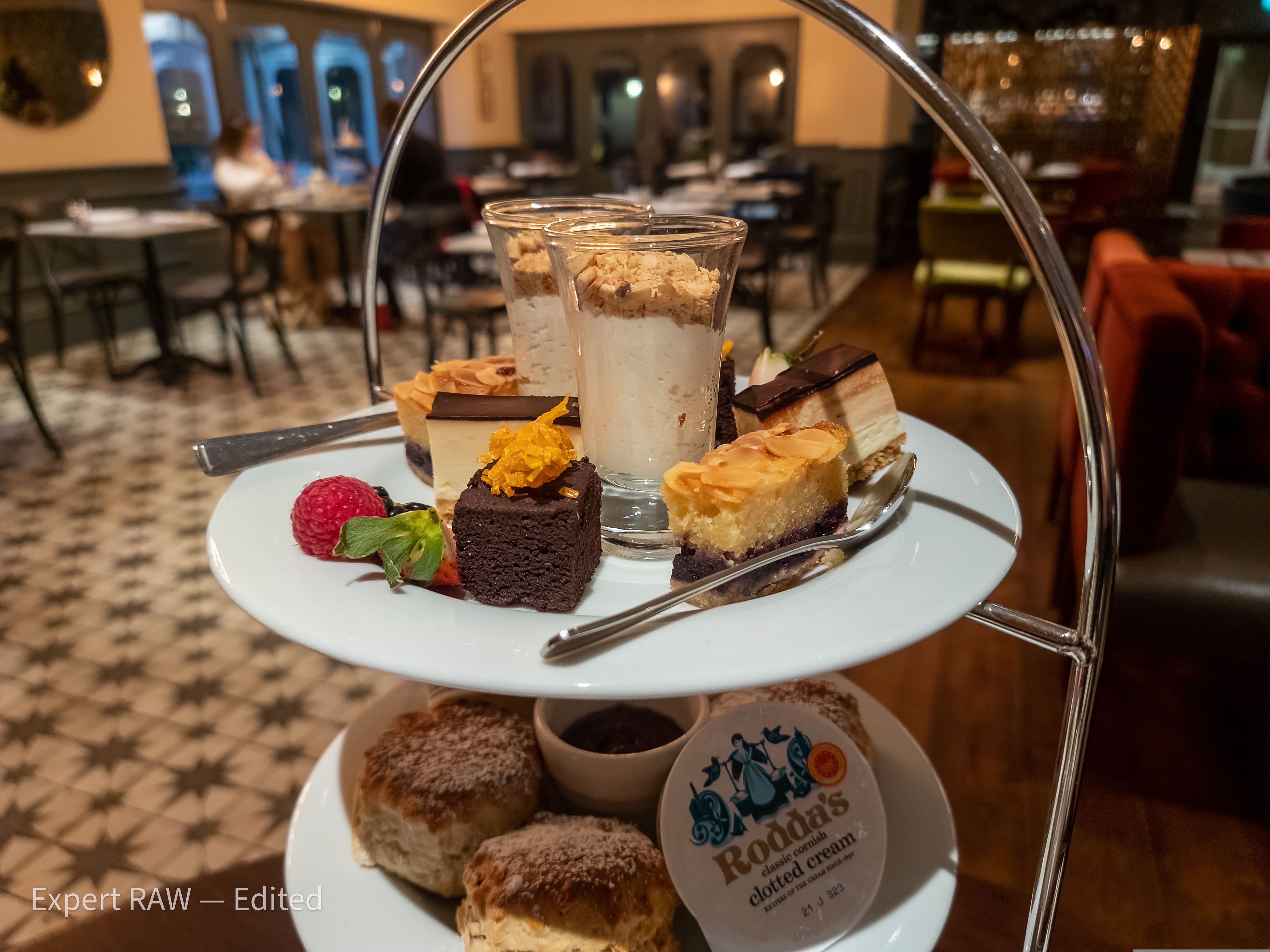 How to use Samsung Expert RAW to get the best photos